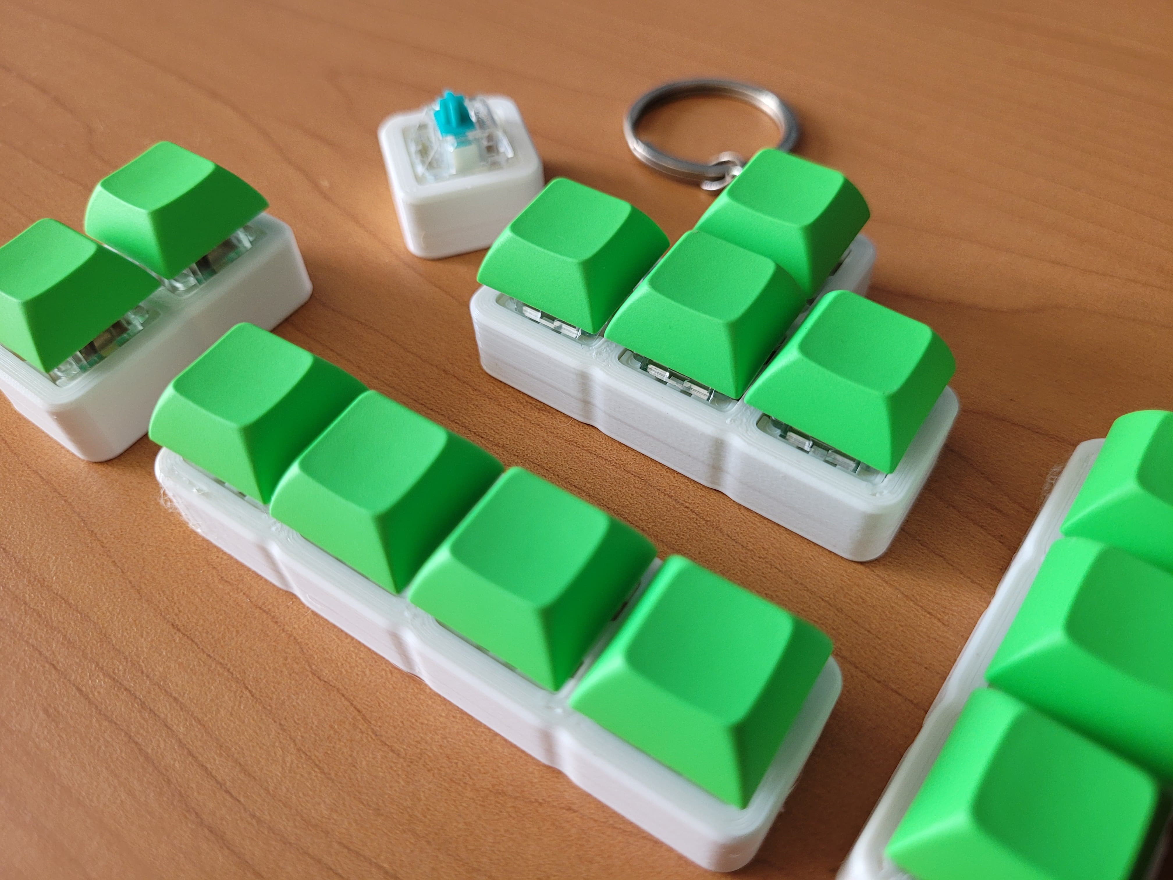 Stress-Relief Keychain Toys by Gonz Heredia | Download free STL model ...