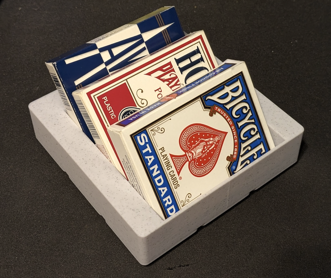 Gridfinity 3x3 Poker Deck Holder by Claire321H | Download free STL ...