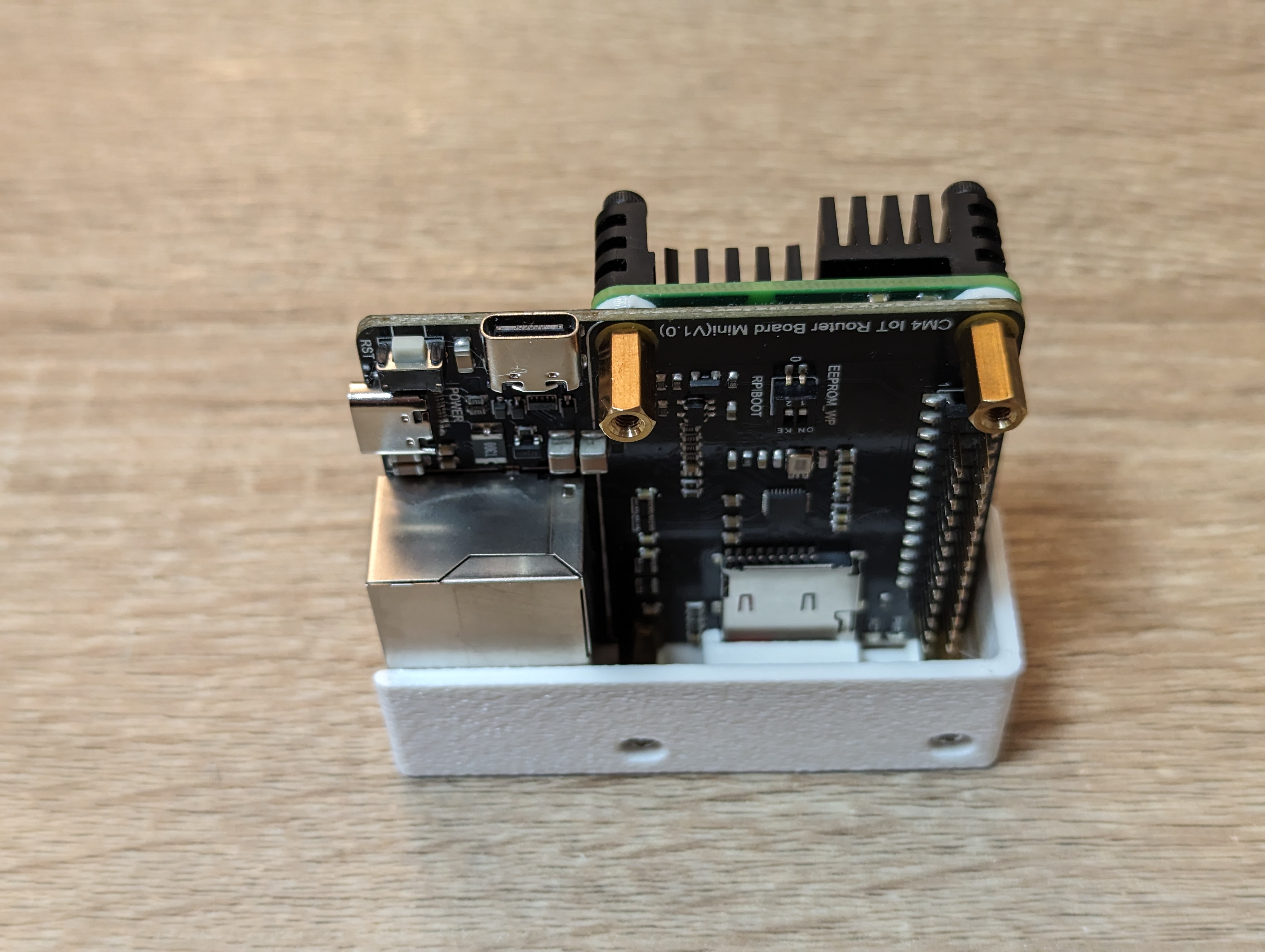 DFRobot CM4 Router Board Case by tn00364361 | Download free STL model | Printables.com