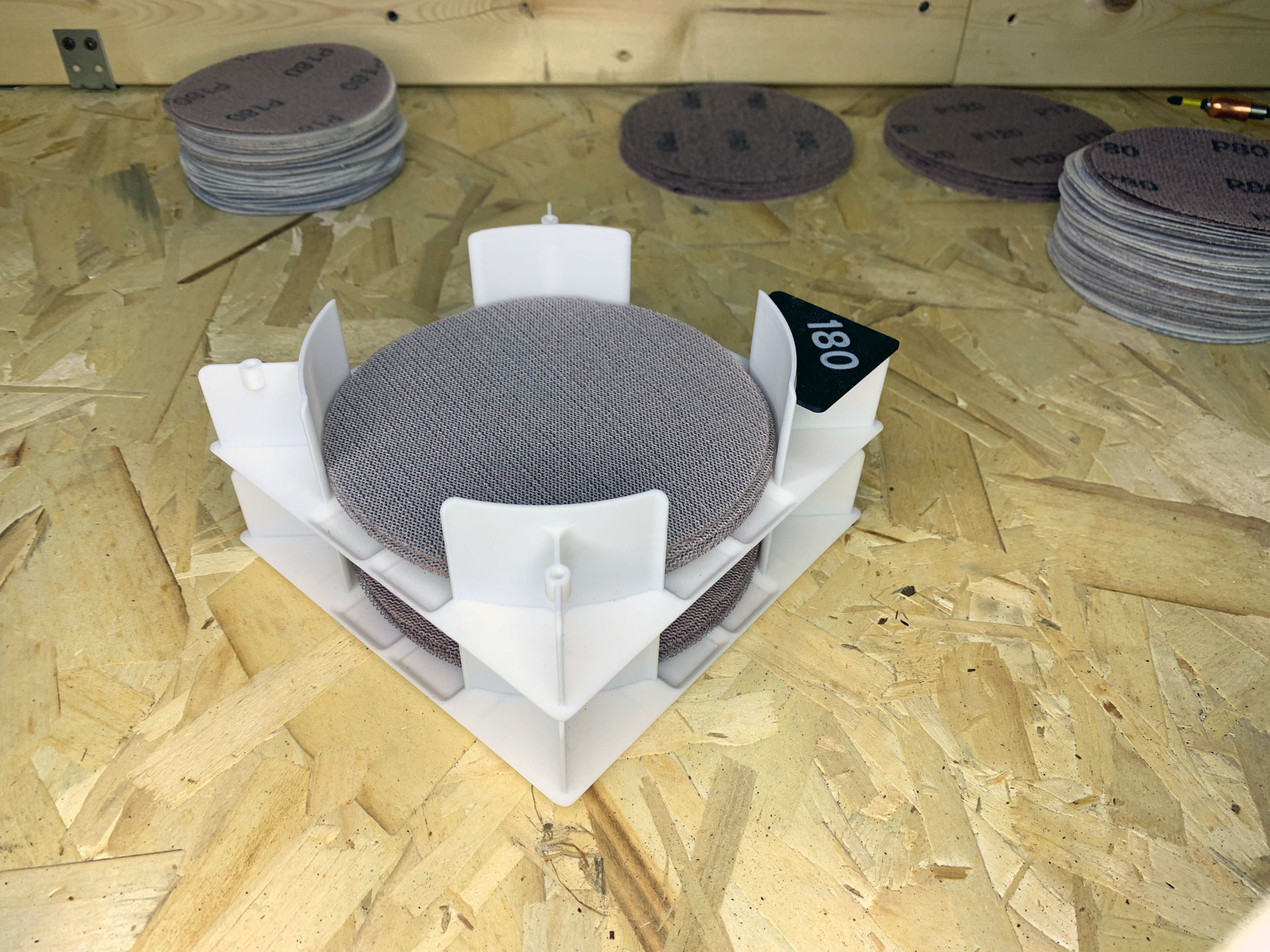 D150 | Sanding Disc Organize | Gridfinity Holder by Beaver's Cave ...