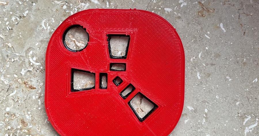 Rust logo Keychain by jum | Download free STL model | Printables.com