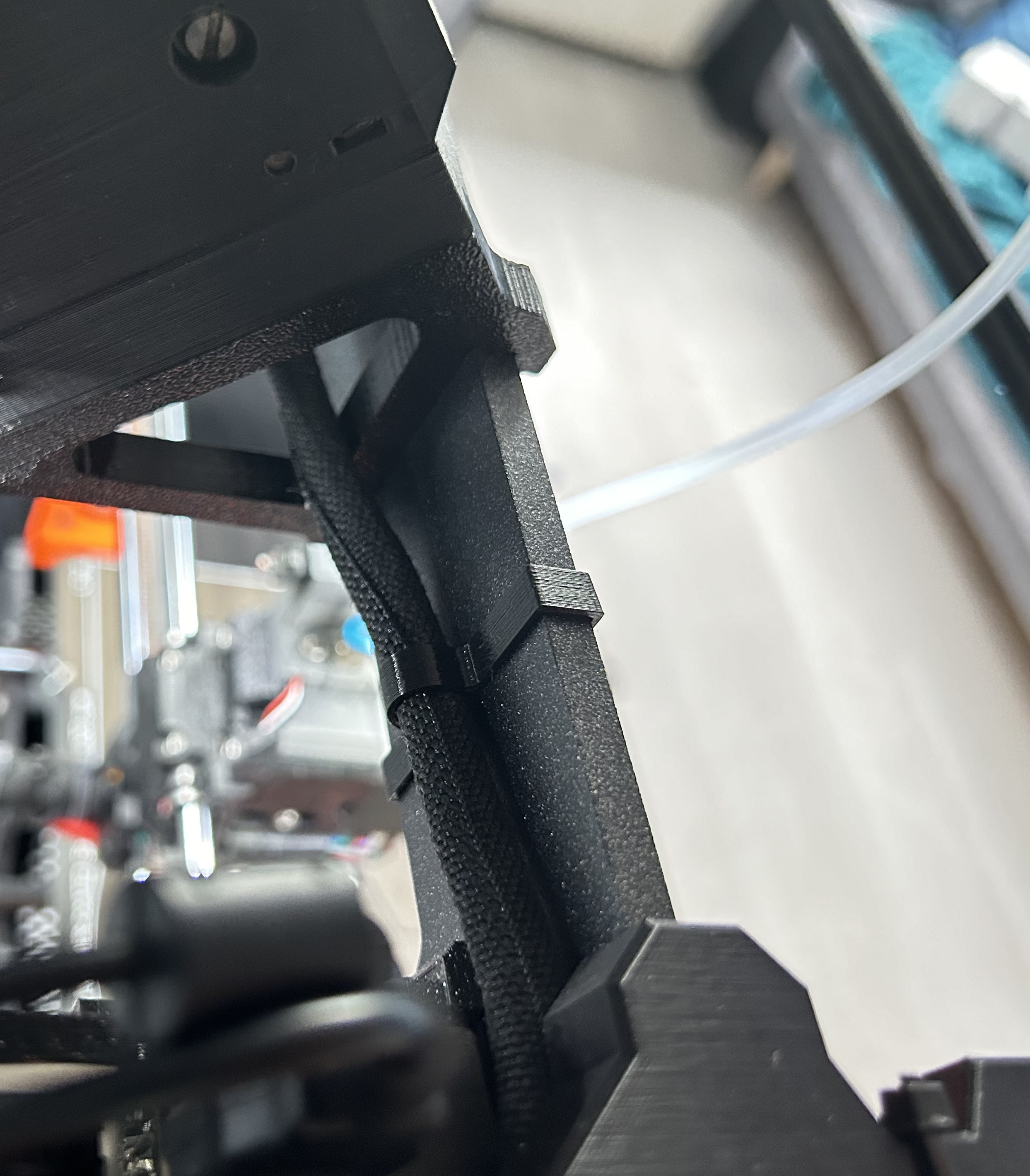 Top [upper] cable mount for mmu 2/2S/3 by vxk | Download free STL model ...