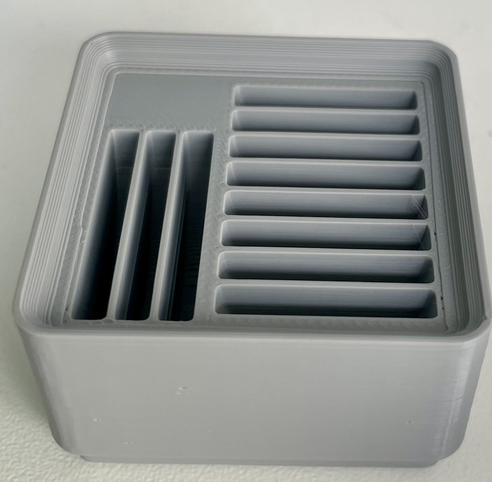 Gridfinity with pin CR20322/CR2430 battery storage by Iain Hay | Download free STL model ...