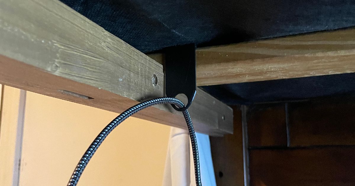 VR cable holder by Mr spencer | Download free STL model | Printables.com