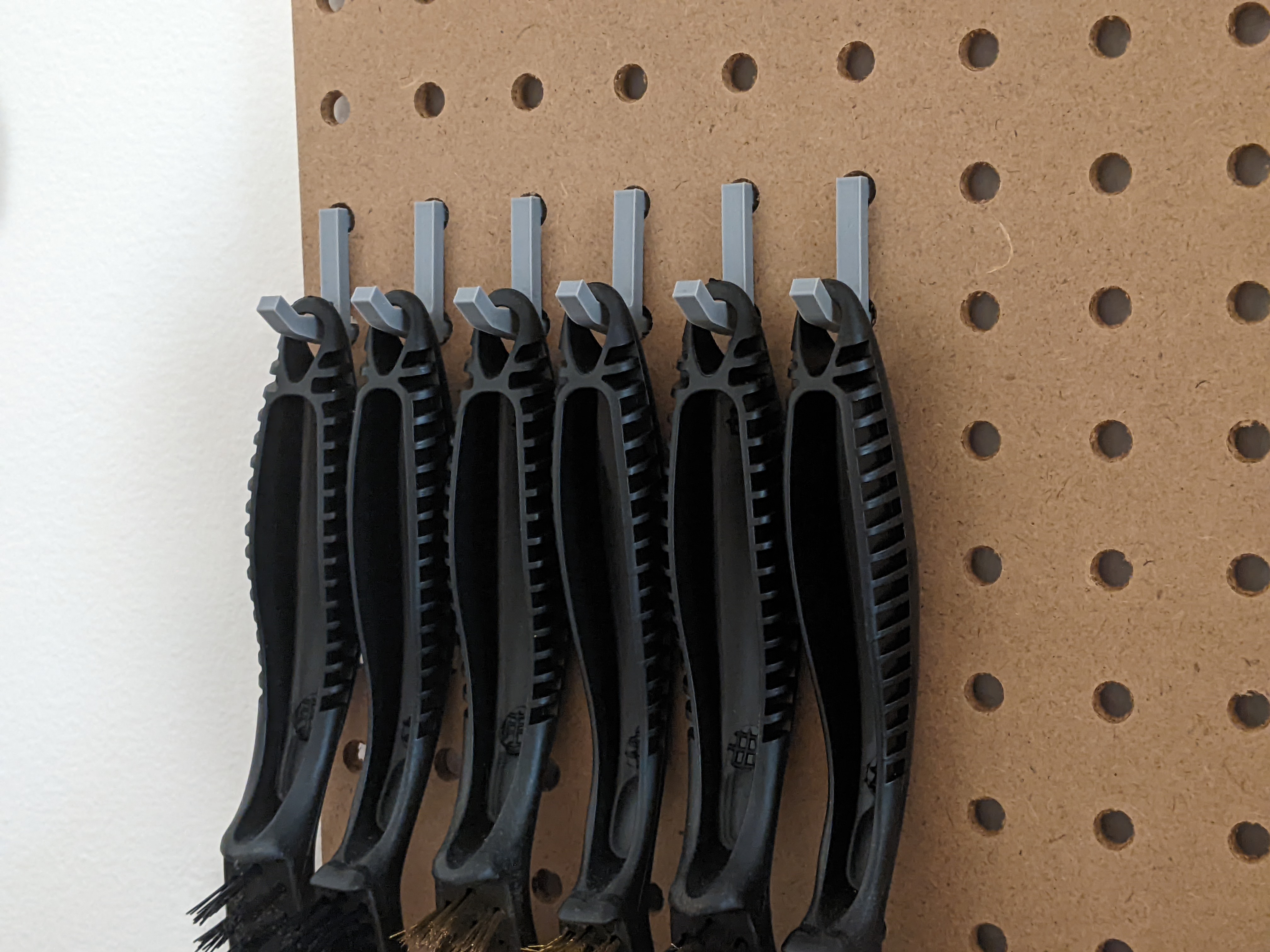 Pegboard - Standard Peg by Zach | Download free STL model | Printables.com