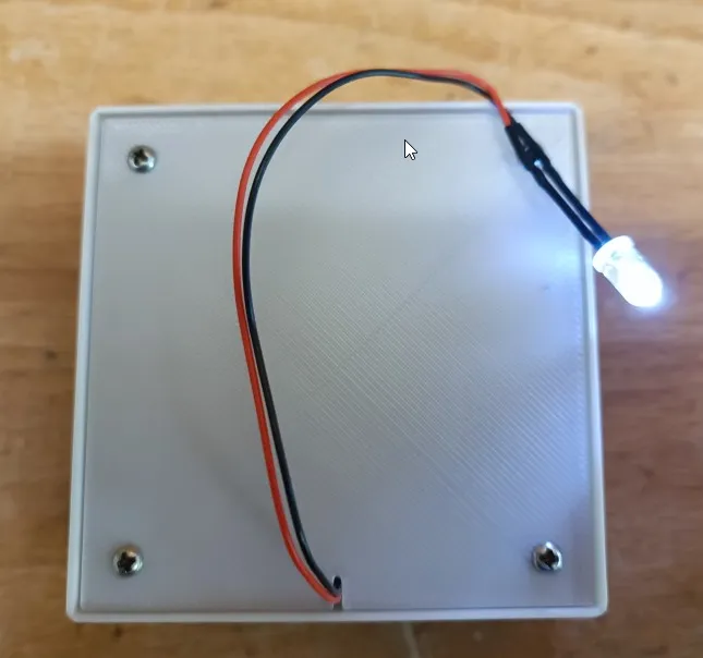 Solar Panel Box für 50x50mm Solarpanel by BlankBobbes | Download free ...