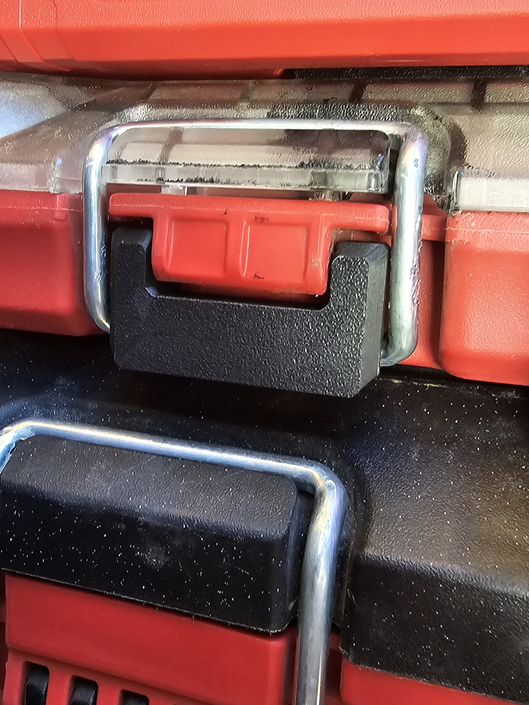 Milwaukee packout latch (slim box) by ft.prints | Download free STL ...