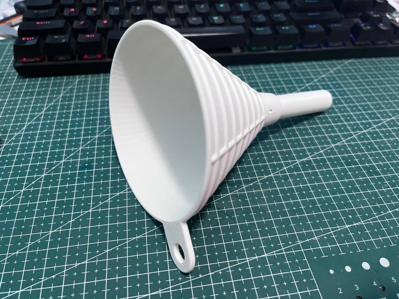 Funnel 2.0 V2 by JessR | Download free STL model | Printables.com