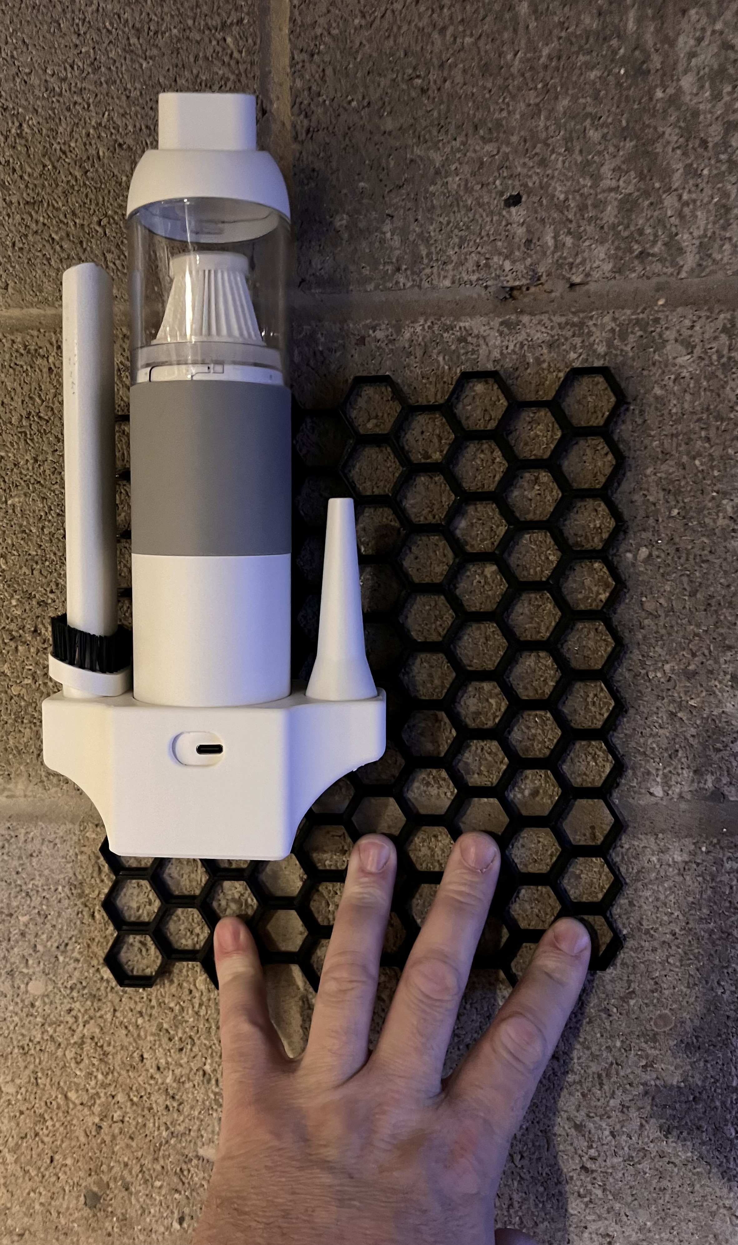 Honeycomb mount for the V01 Mini Vacuum by ElHeffe | Download free STL ...