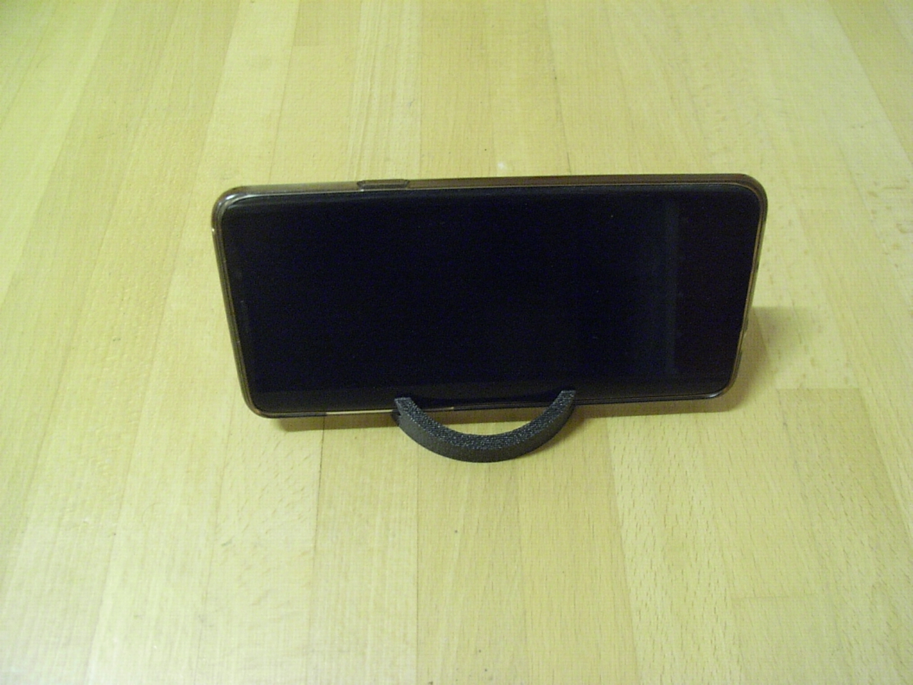 Circular phone stand by Buggi | Download free STL model | Printables.com