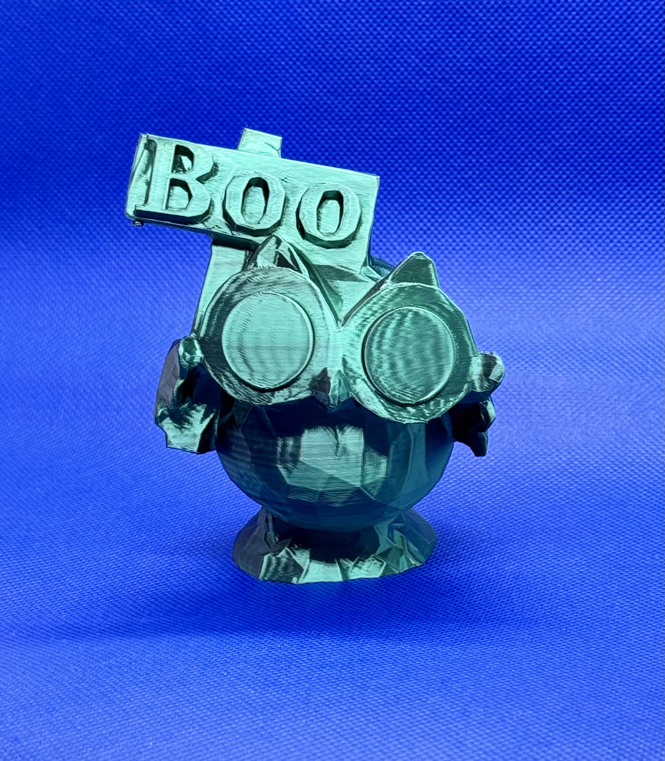 Owl Holding Boo Sign (low poly) by cwlewis11 | Download free STL model ...