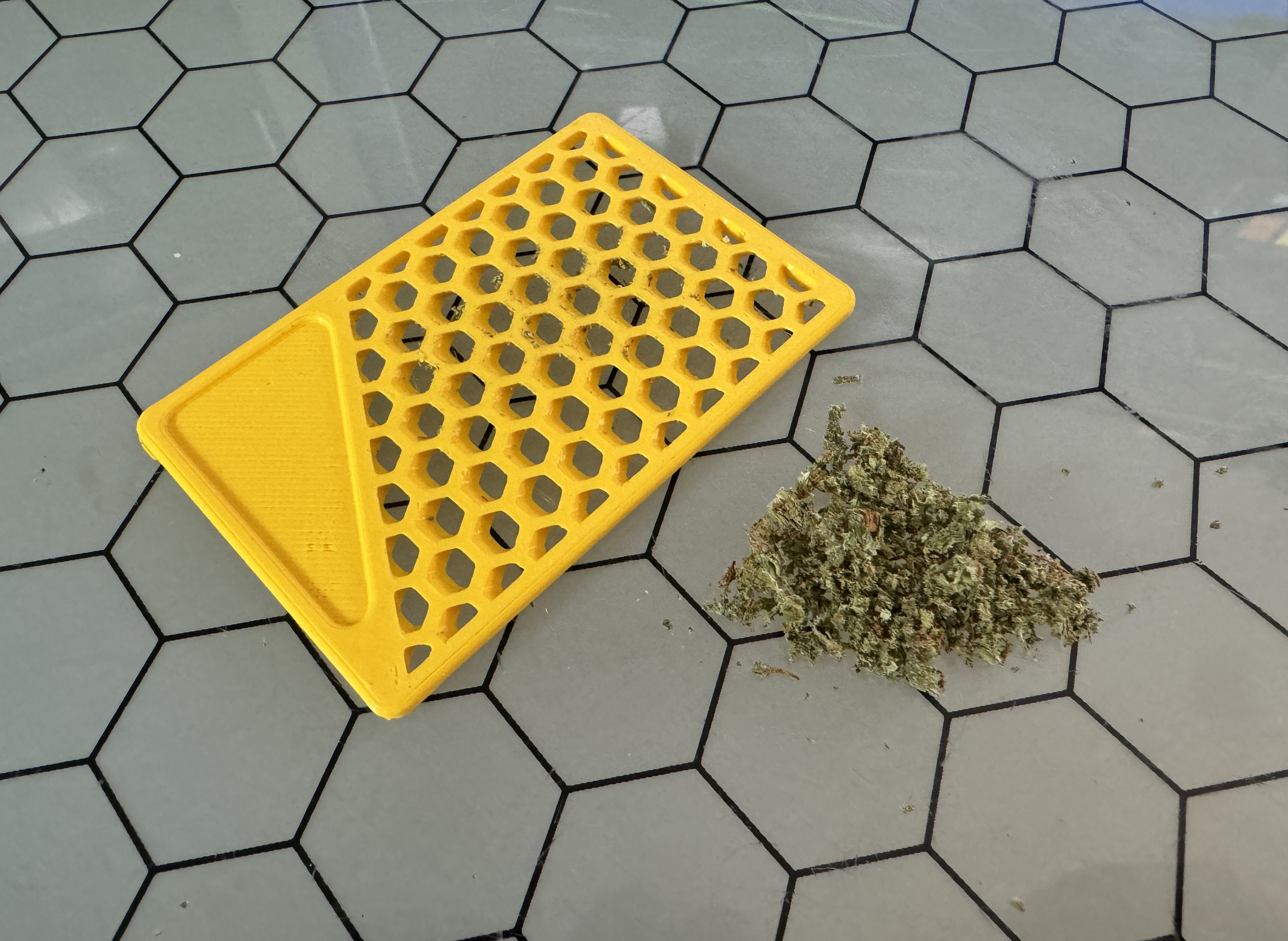 Grinder Card - Weed by cforms | Download free STL model | Printables.com