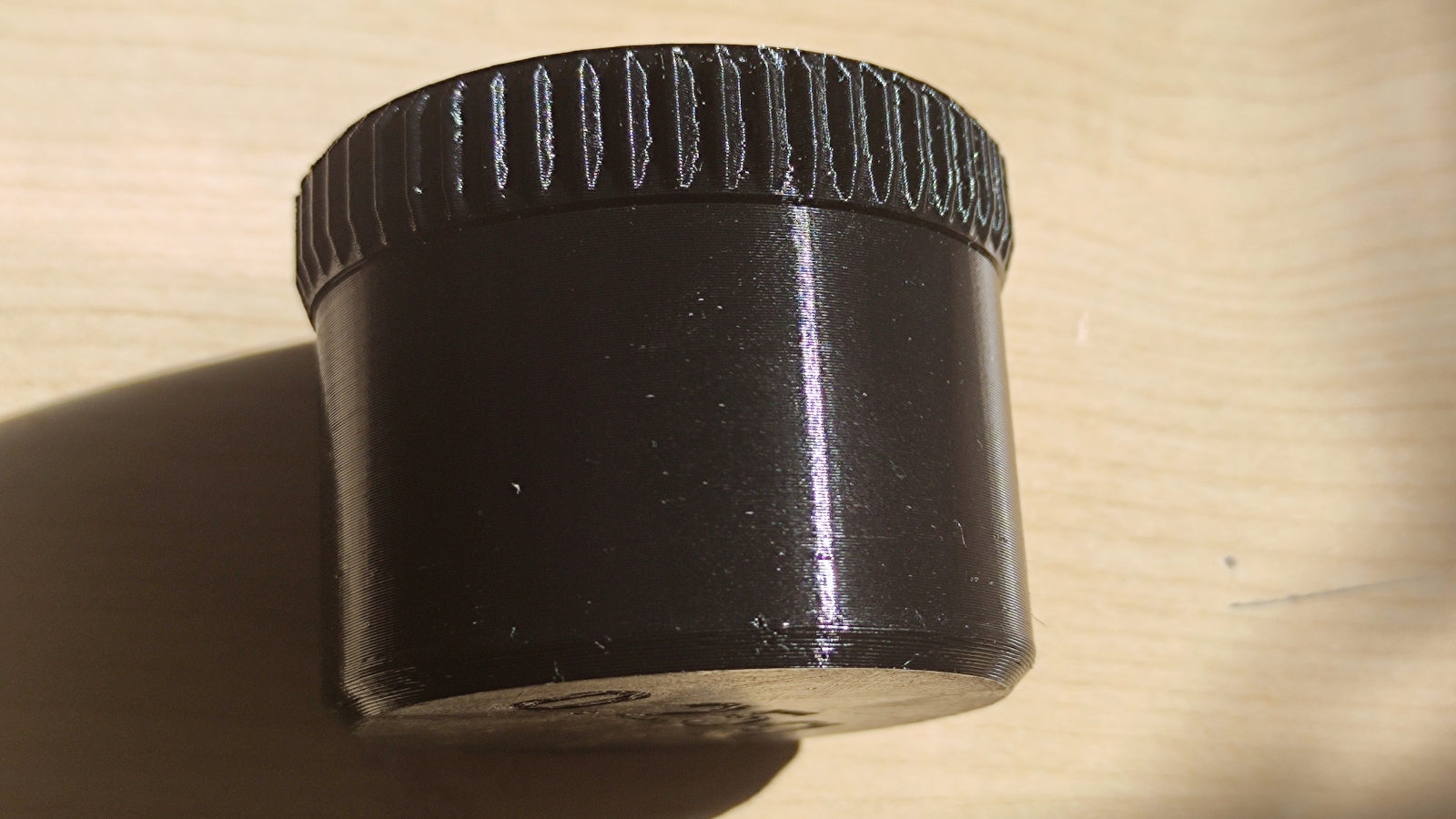 Parametric container with threaded lid (OpenSCAD) por vaxxi | Descargar ...