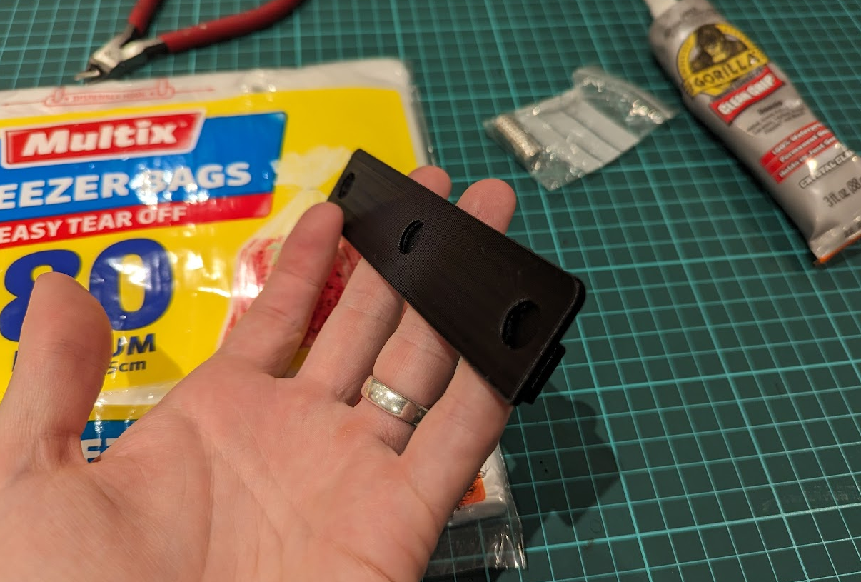 Multix freezer bag dispenser hook by b8trez | Download free STL model ...