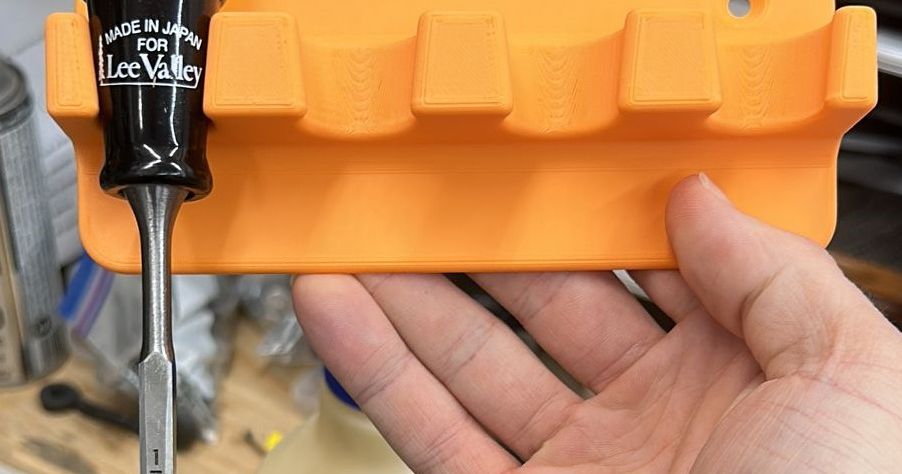 Lee Valley Bevel-edge Chisel Wall Holder (4x) by David Makes | Download ...