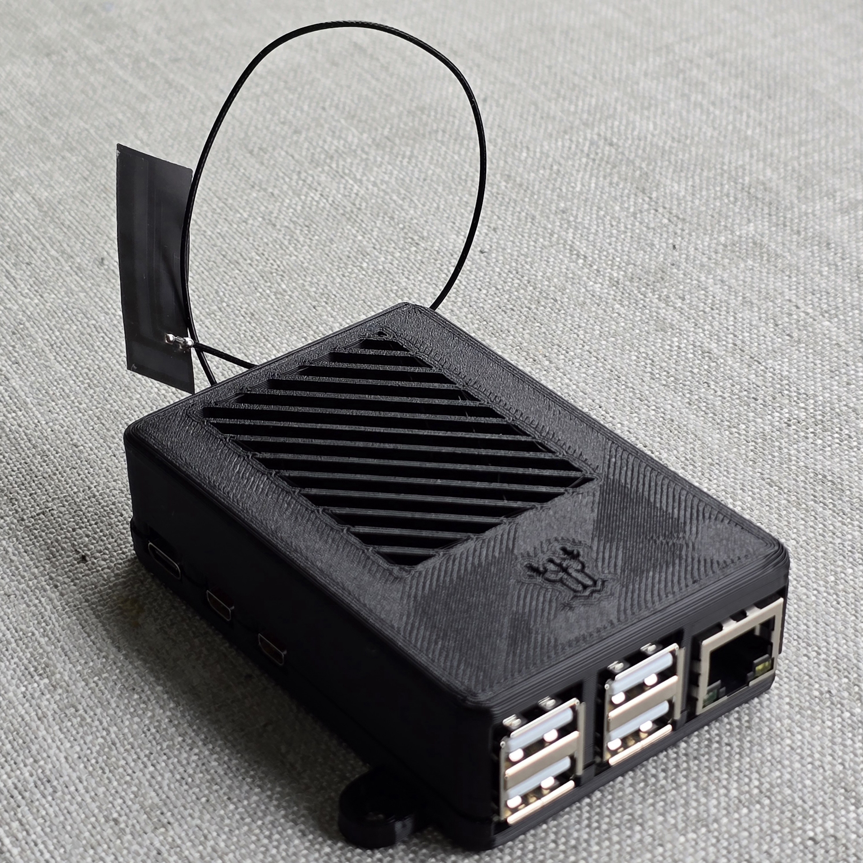 Simple BTT Pi4b case by tony | Download free STL model | Printables.com