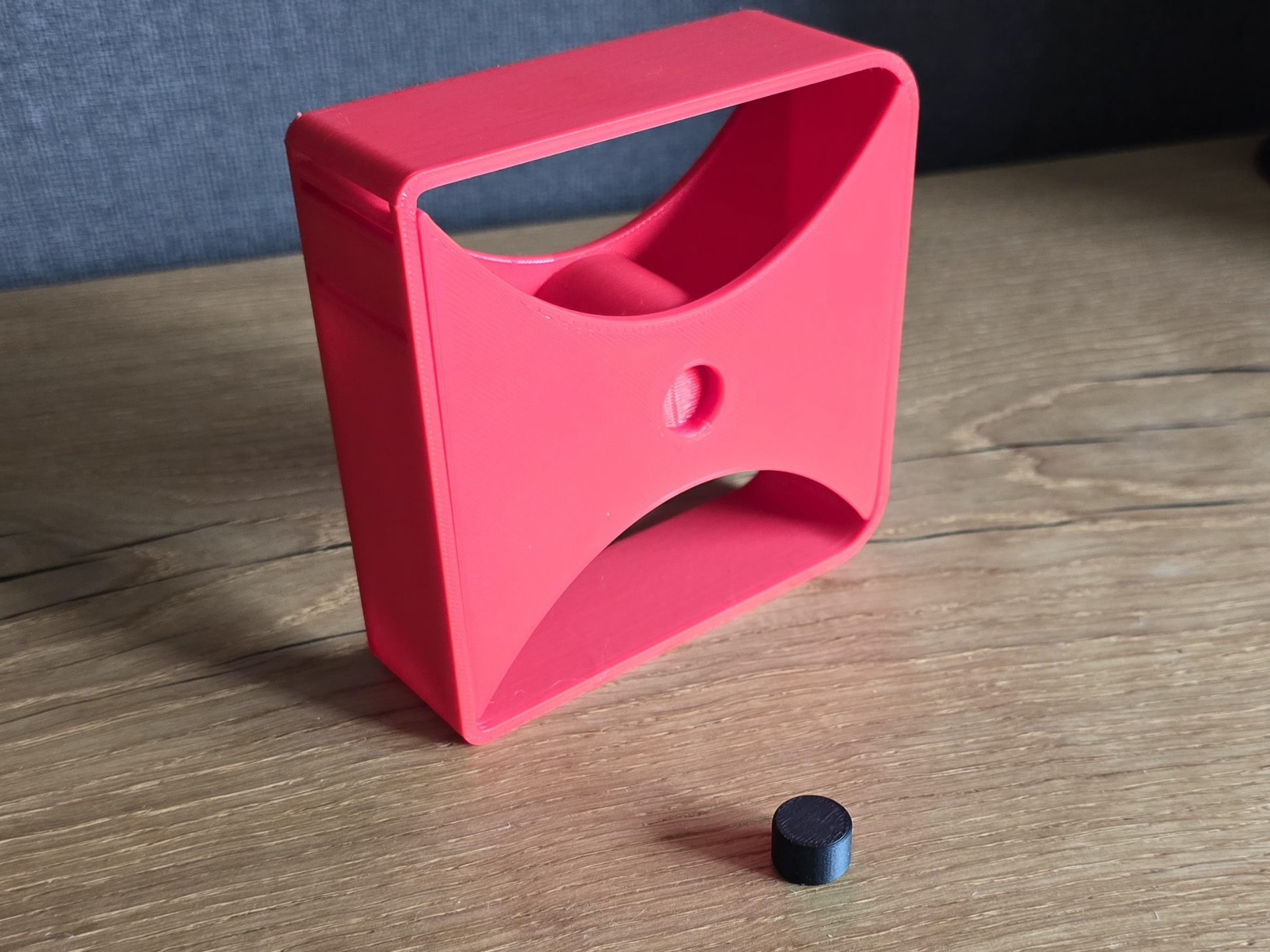 Label Dispenser by Platin117 | Download free STL model | Printables.com