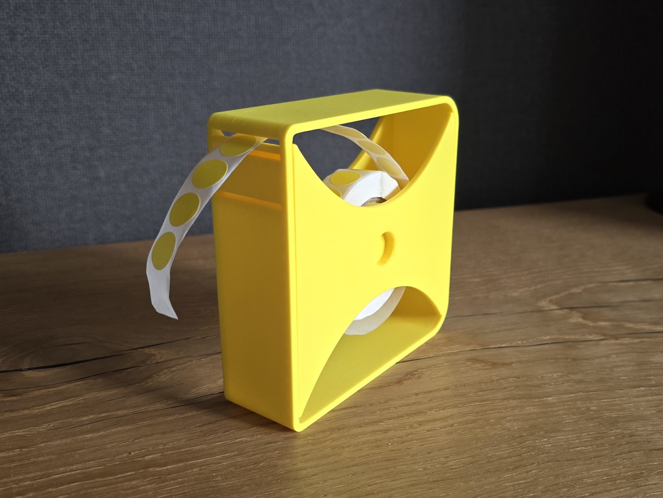 Label Dispenser by Platin117 | Download free STL model | Printables.com