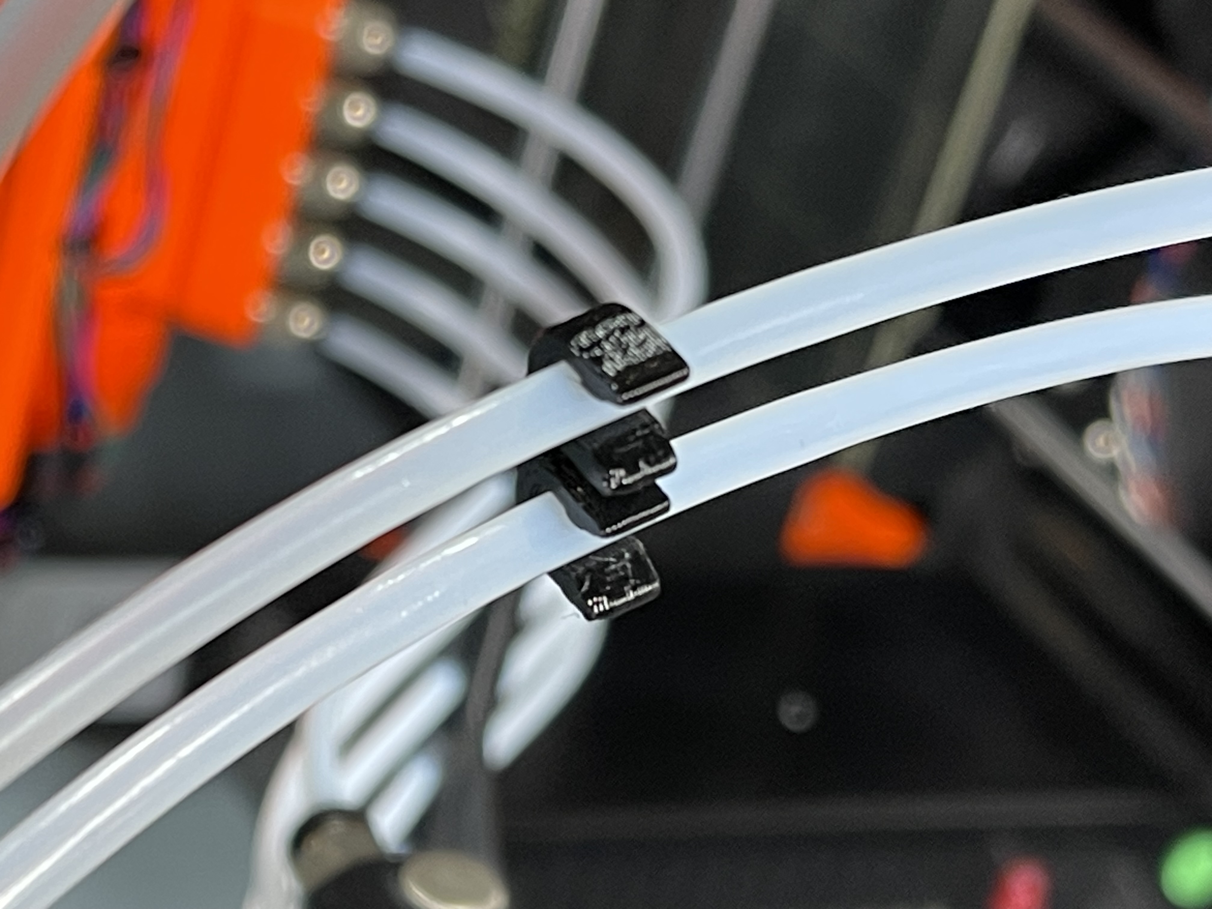 Tight PTFE Tube Clips 2-8 Chamfered by Real 3D Prints | Download free ...