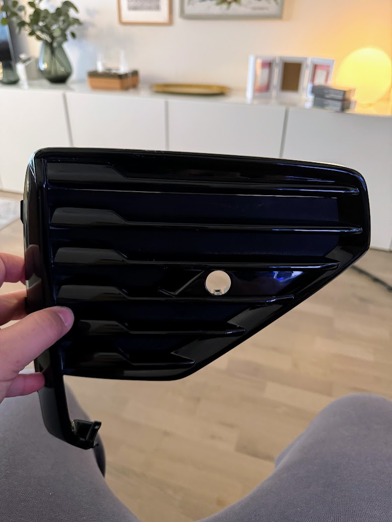 Volvo V60 hatch for R-Design hybrid grilles por Pliind | Descargar ...