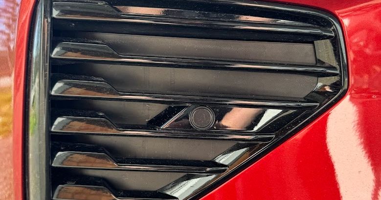 Volvo V60 hatch for R-Design hybrid grilles por Pliind | Descargar ...