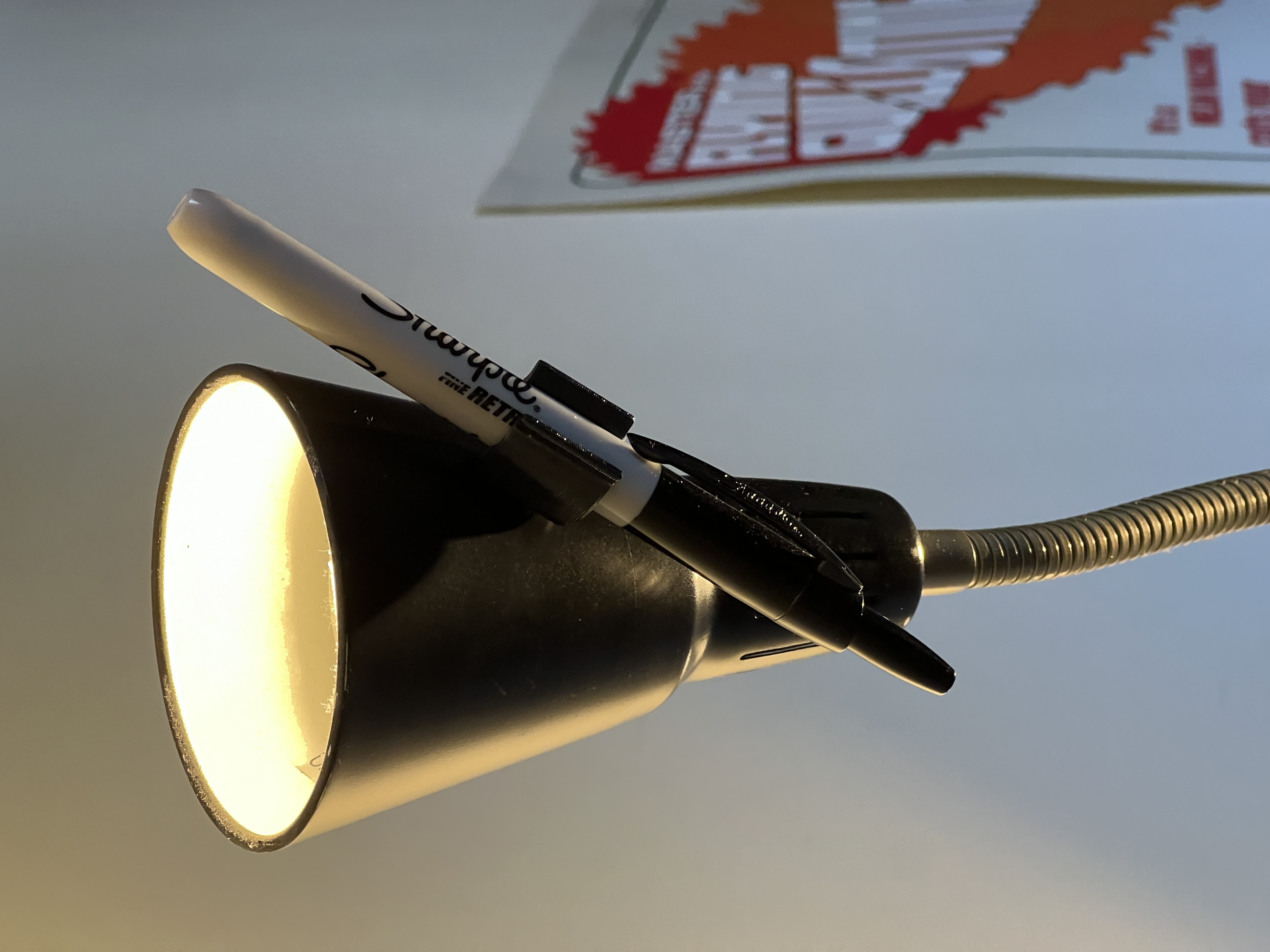 Magnetic hat clip for Clicking sharpie by Kuro Man Kuro | Download free ...