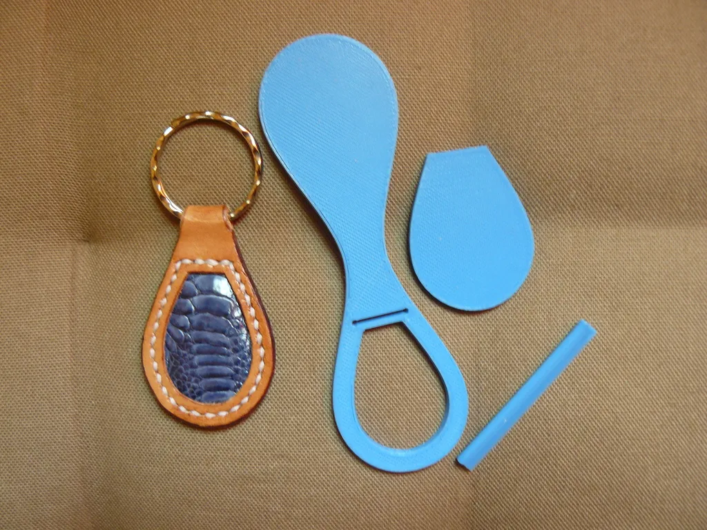 Template for a key fob with inlay by LisaE | Download free STL model ...