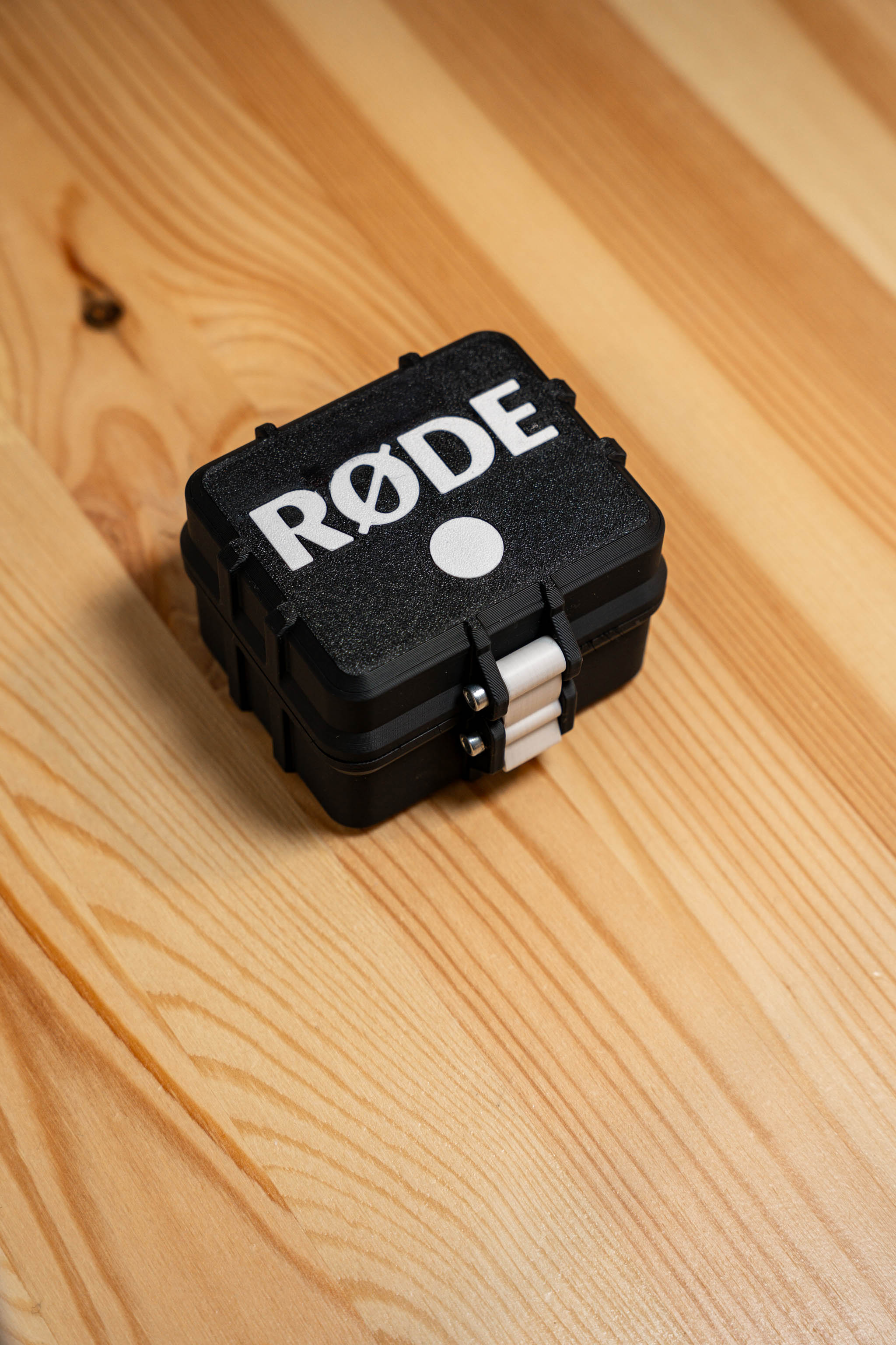 Rode Wireless Go II box (Based on Ruggd Box) by Blaž Črnič | Download ...