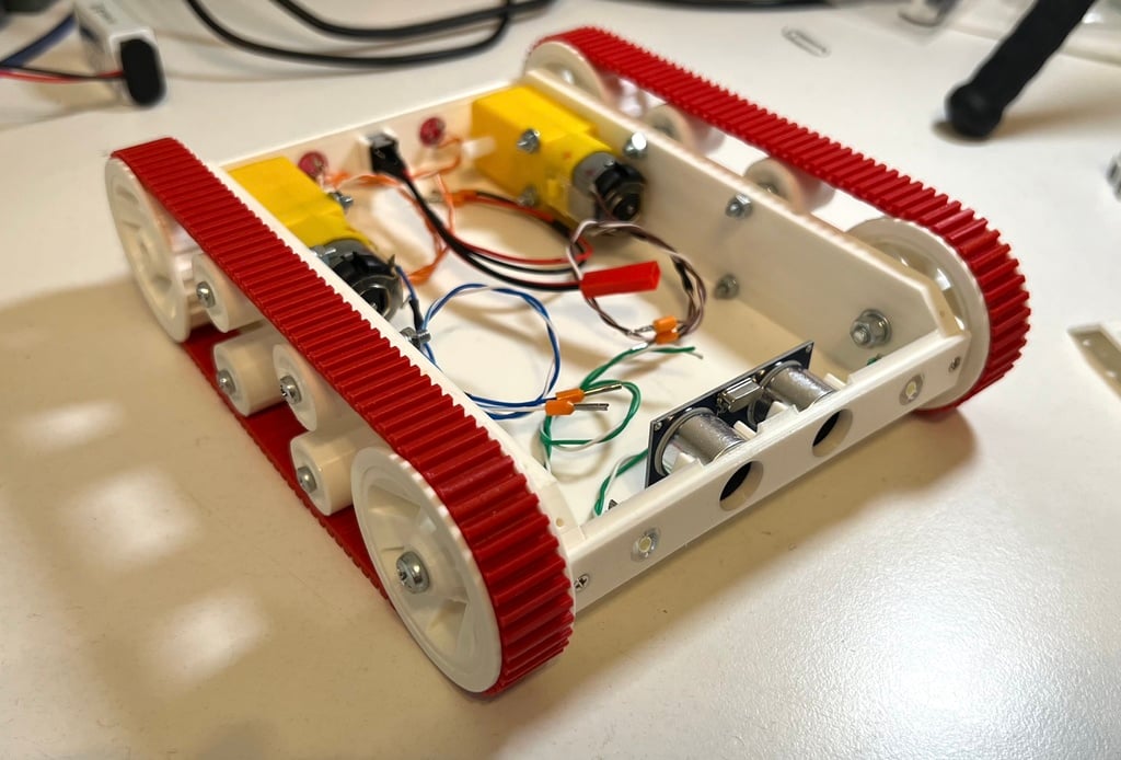 Tank platform TVP-1 (Tracked vehicle platform v1) by Alexander L ...