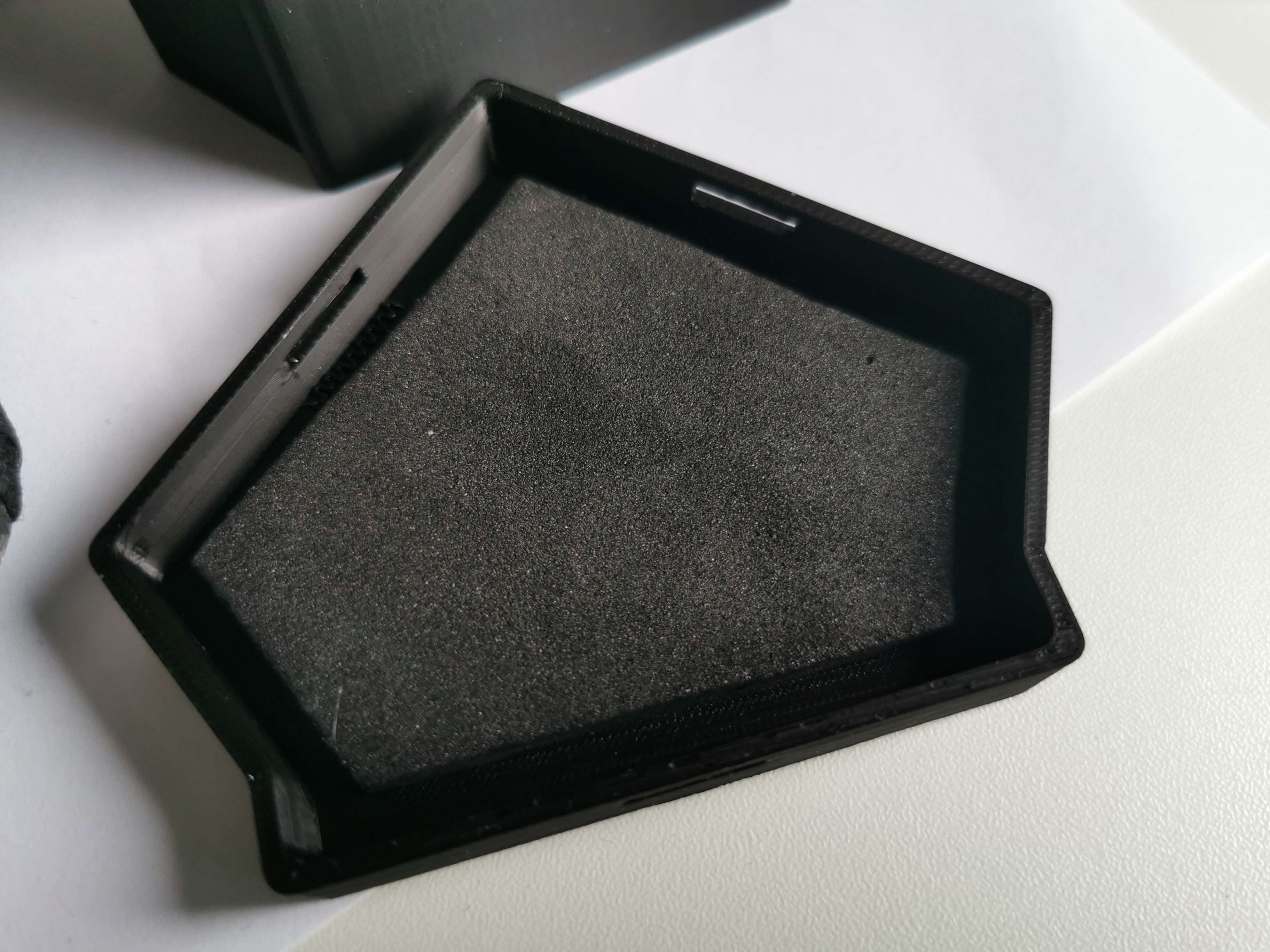 Zoom H6 Essential Microphone box / container by Synthetic_Future ...