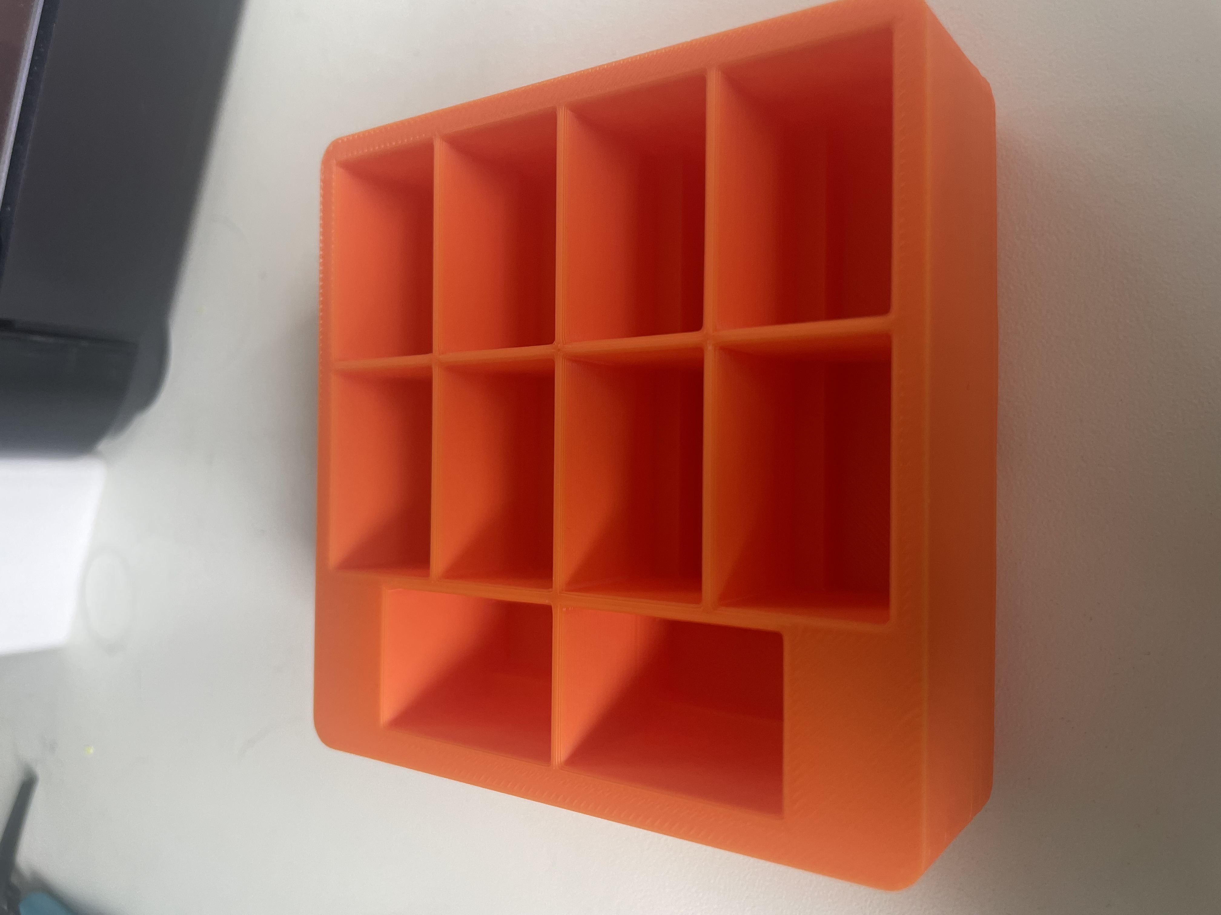 Gridfinity with pin 9V battery storage by Iain Hay | Download free STL model | Printables.com