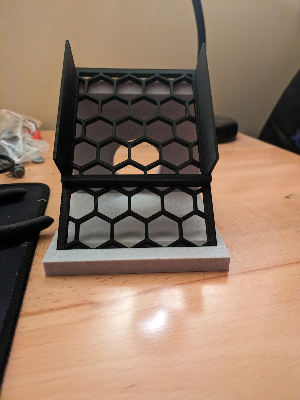 StarTech 4xUSB3 switch stand by powerswitch | Download free STL model ...