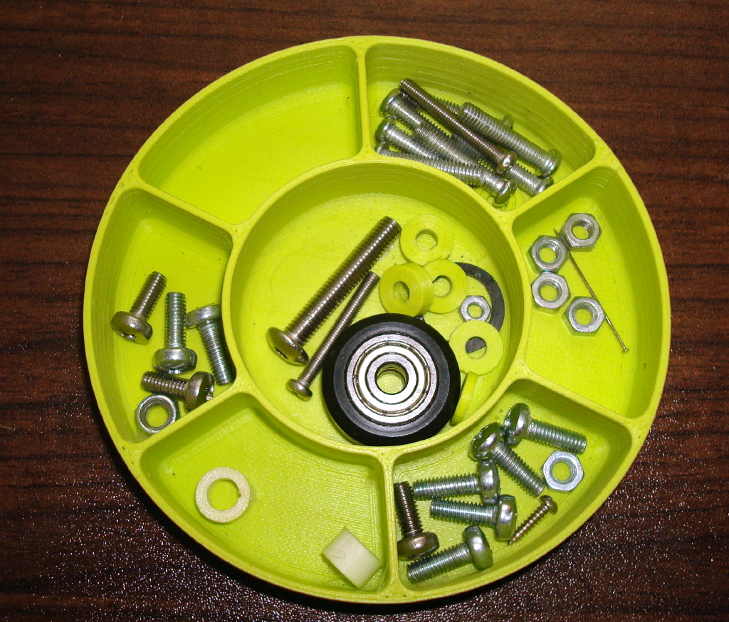 Small Parts Sorting tray with cover by Ganderloof | Download free STL ...