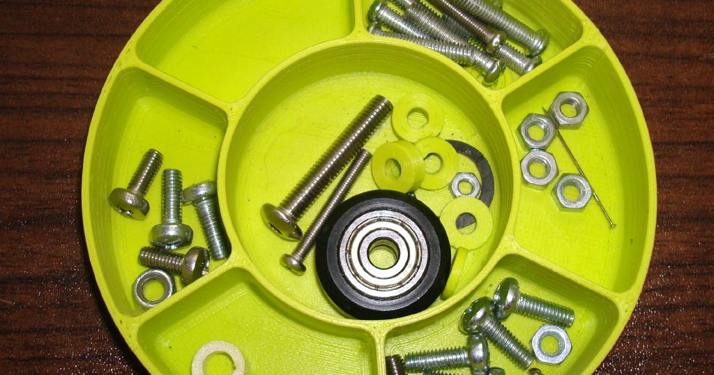 Small Parts Sorting tray with cover by Ganderloof | Download free STL ...