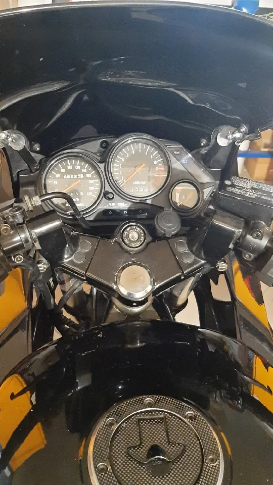 GPZ 500 car power plug by Lišák | Download free STL model | Printables.com