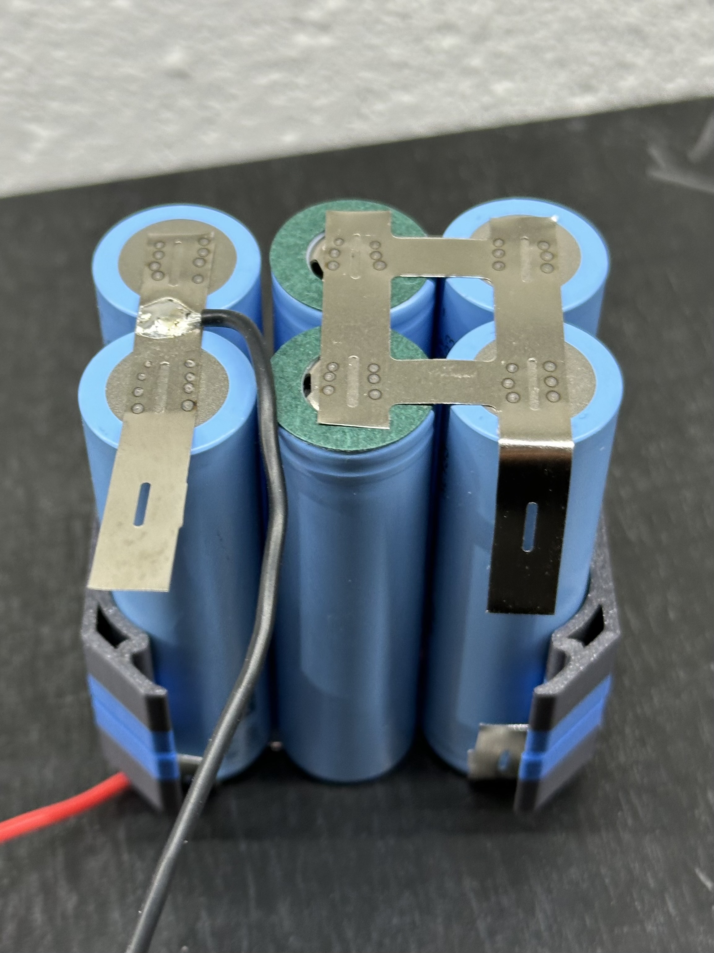 18650 and BMS holder / aligning tool by Erer2001 | Download free STL ...