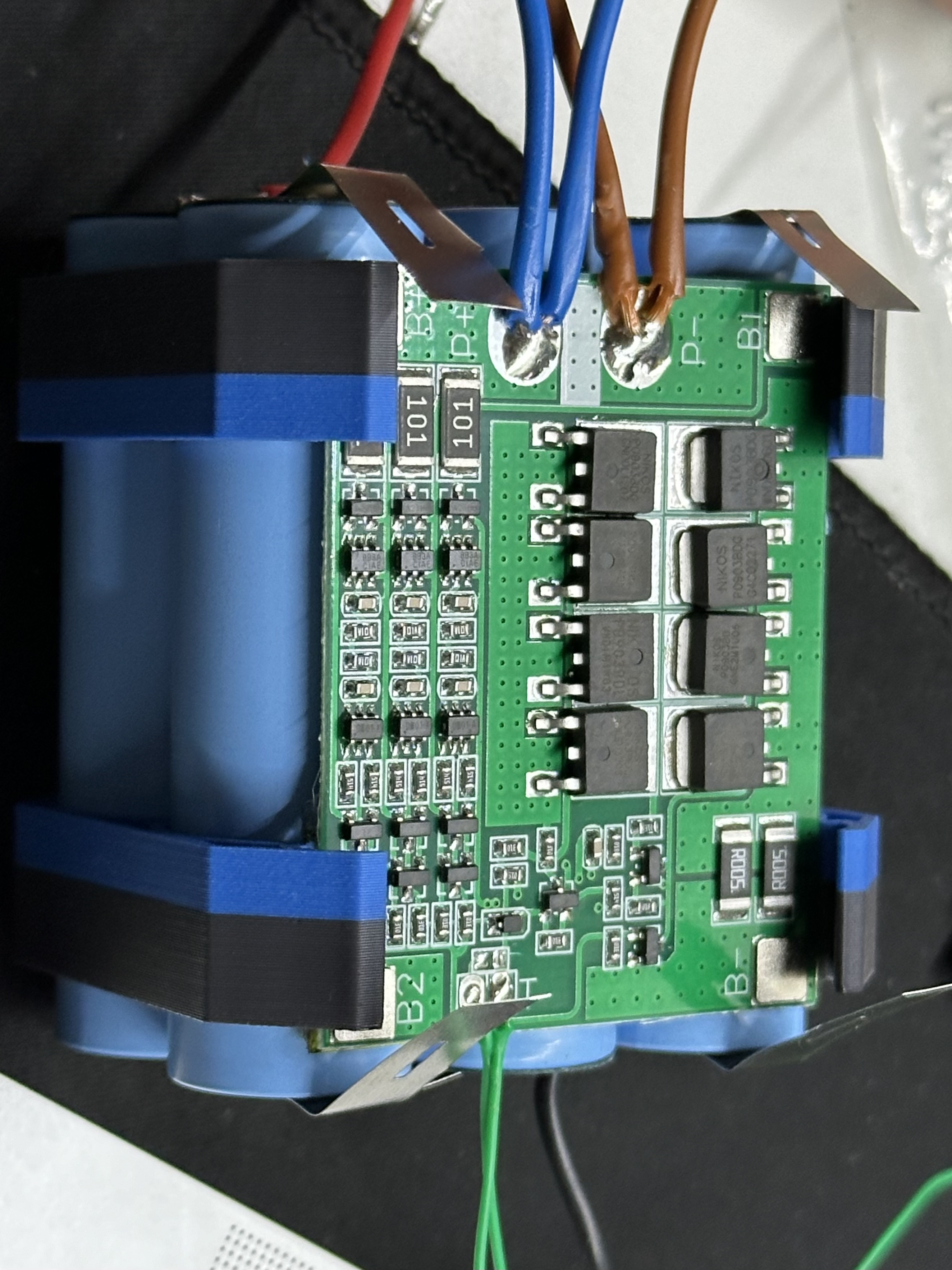 18650 and BMS holder / aligning tool by Erer2001 | Download free STL ...