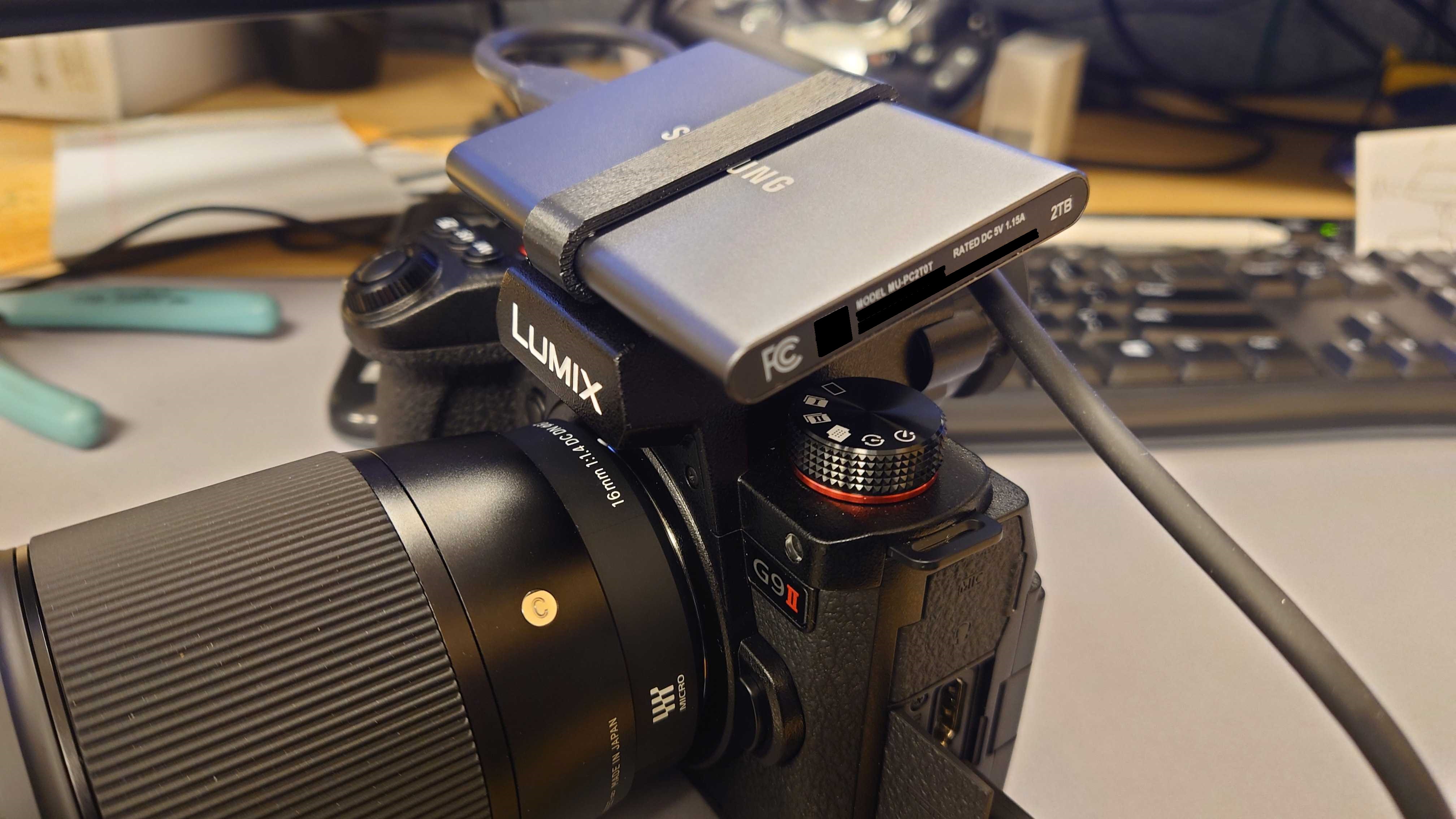 Samsung T5 and T7 SSD holder for Hot Shoe Mount by Gearomatic ...