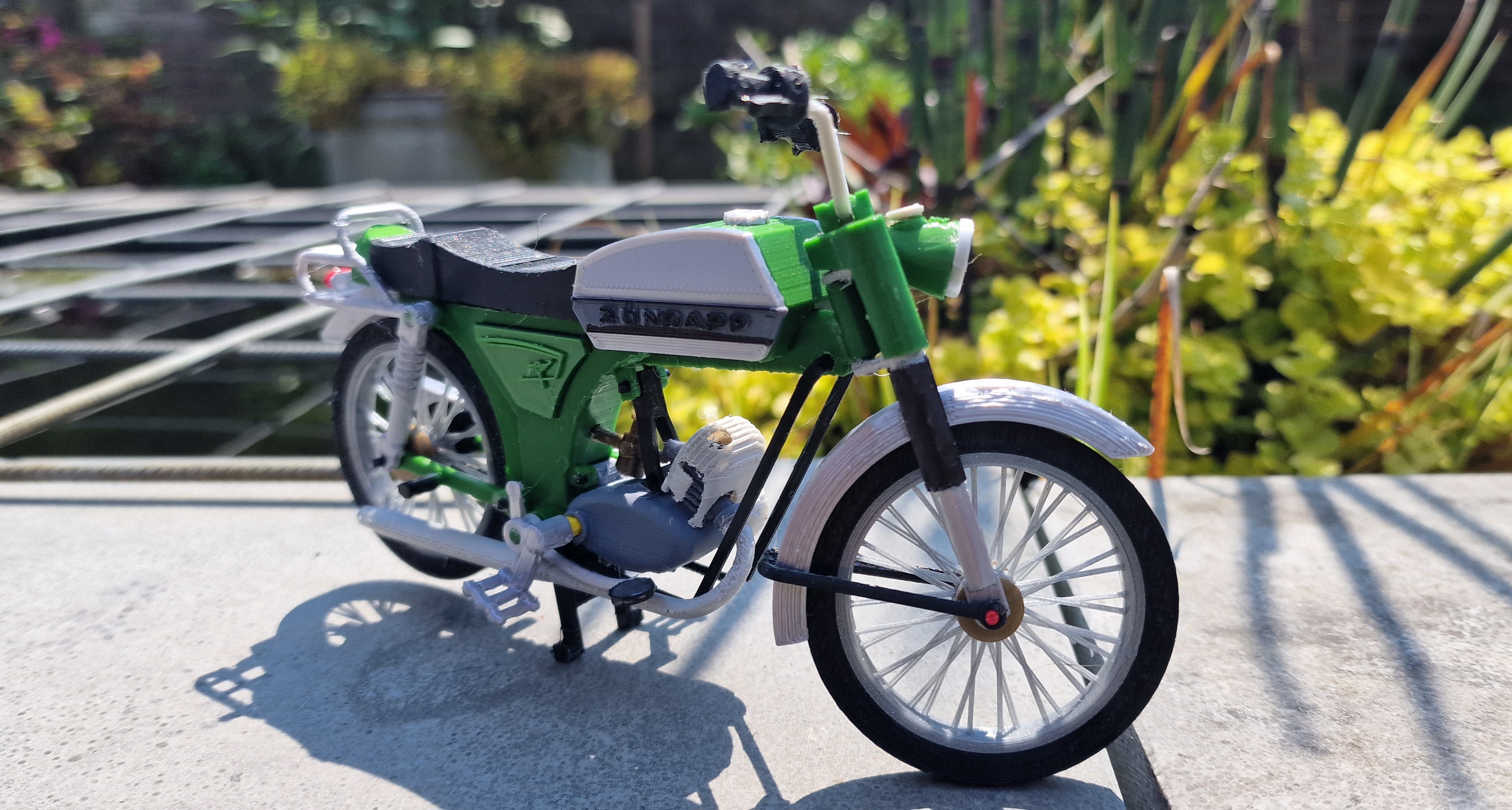 Zundapp CS50 yaer 1977 scale 1:10 designer Ed van der Heijden by Ed van ...