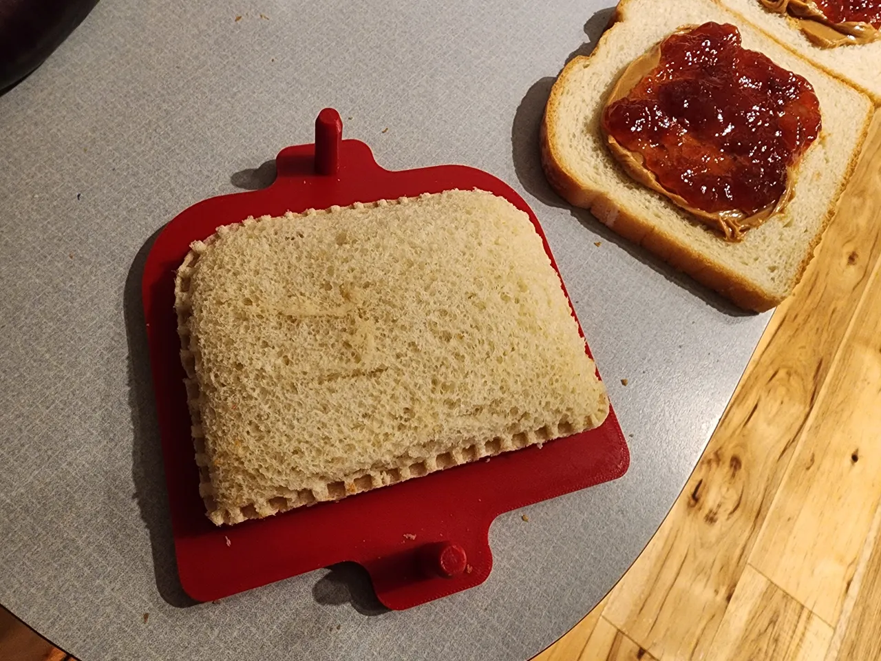 Uncrusted Sandwich Press - Large Bread V2 by NAV24 | Download free STL ...