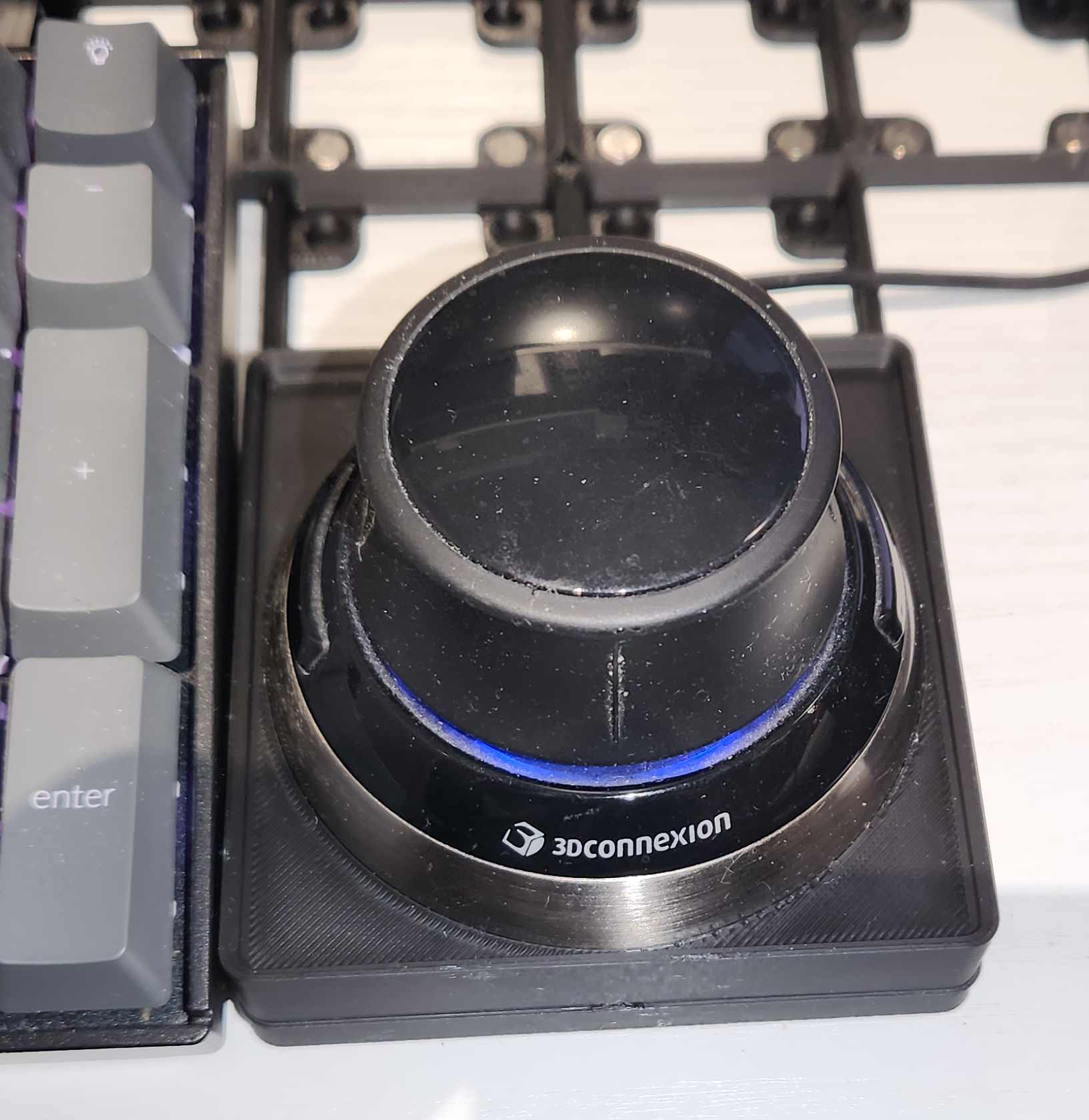 Gridfinity 2x2 holder for 3Dconnexion SpaceMouse Compact by mhwlng ...