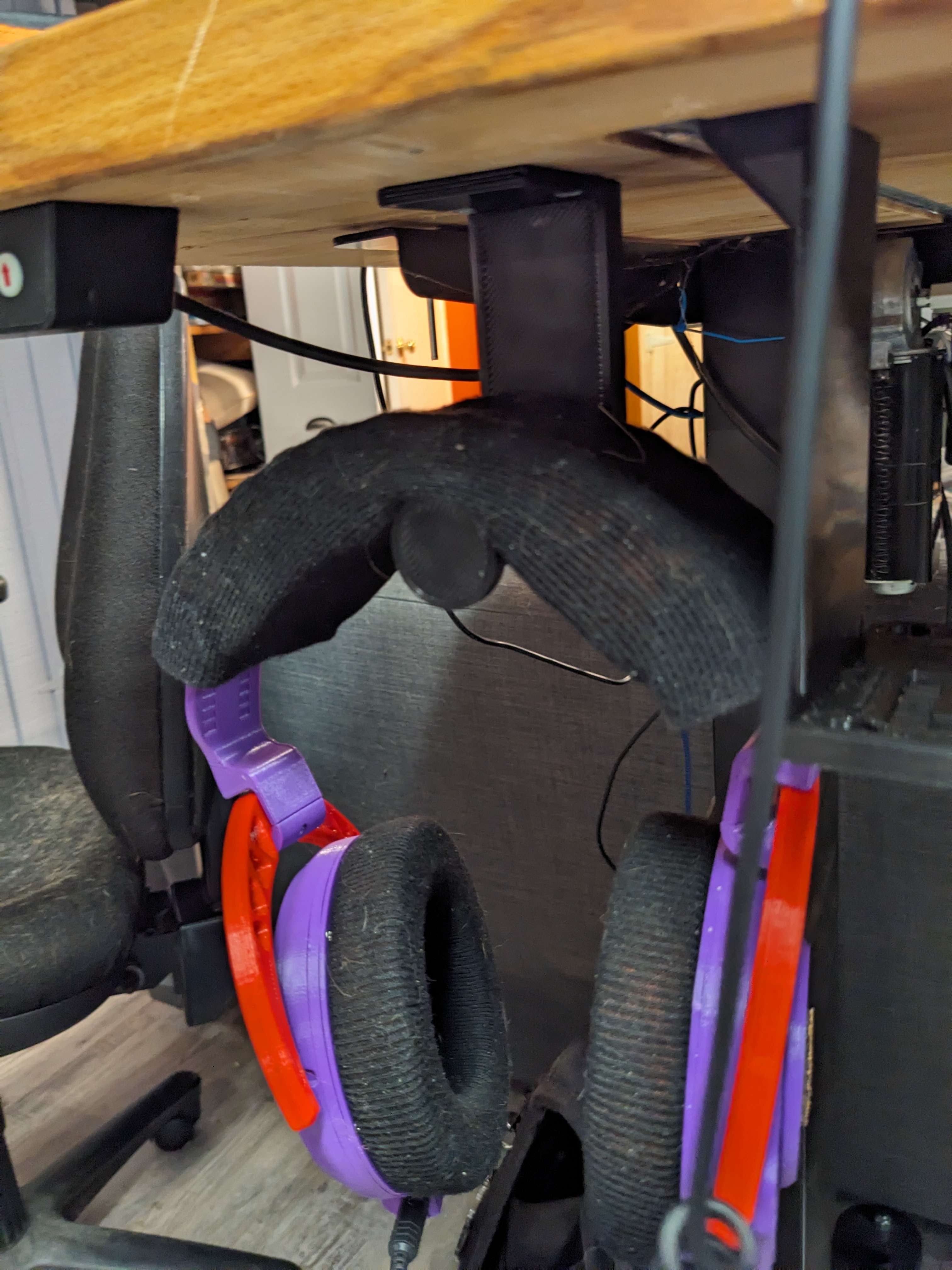 Under Desk Headphone Hook by Beefdip | Download free STL model ...