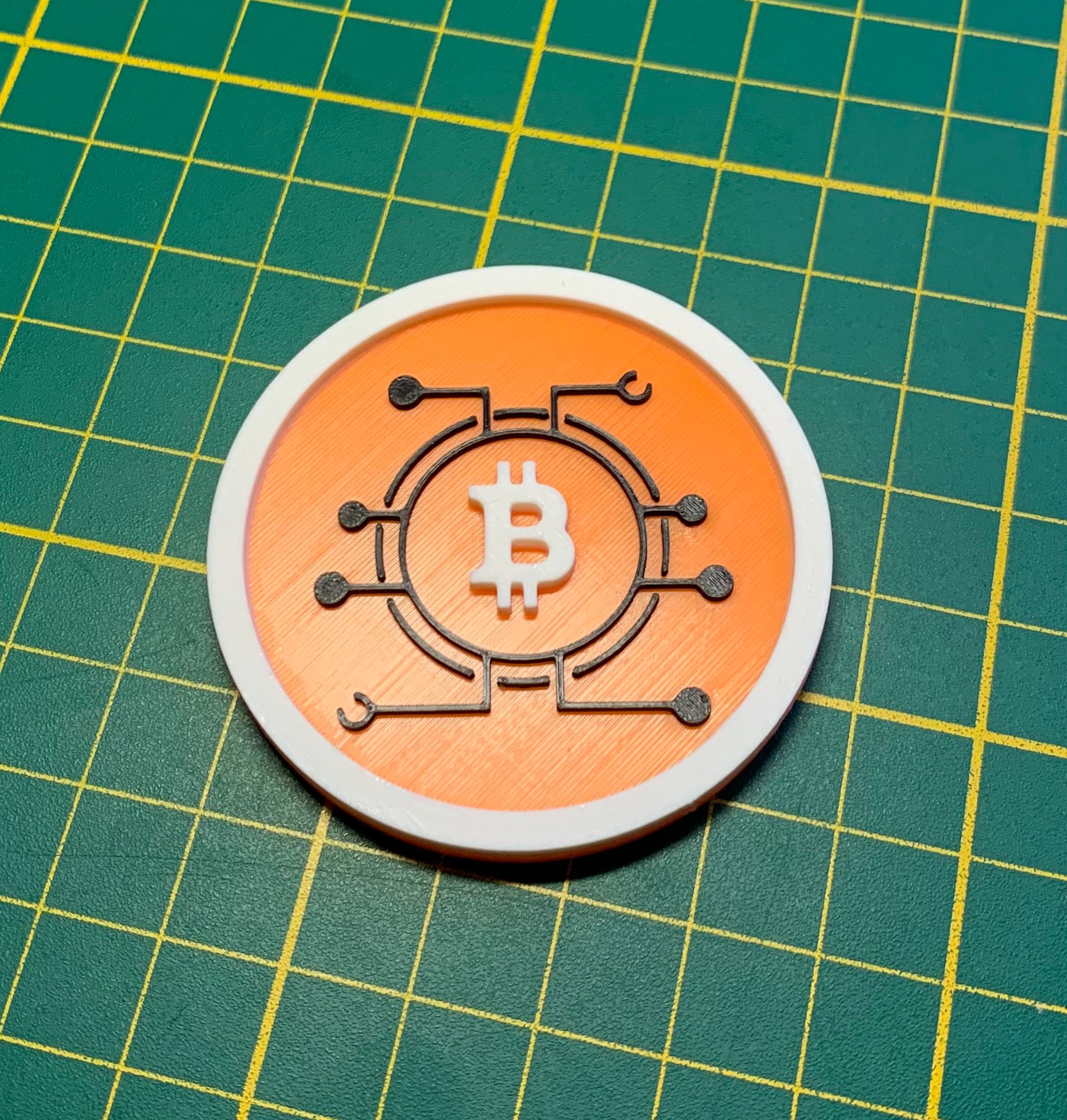 Bitcoin keychain/coin by Picobello3D Prints | Download free STL model ...