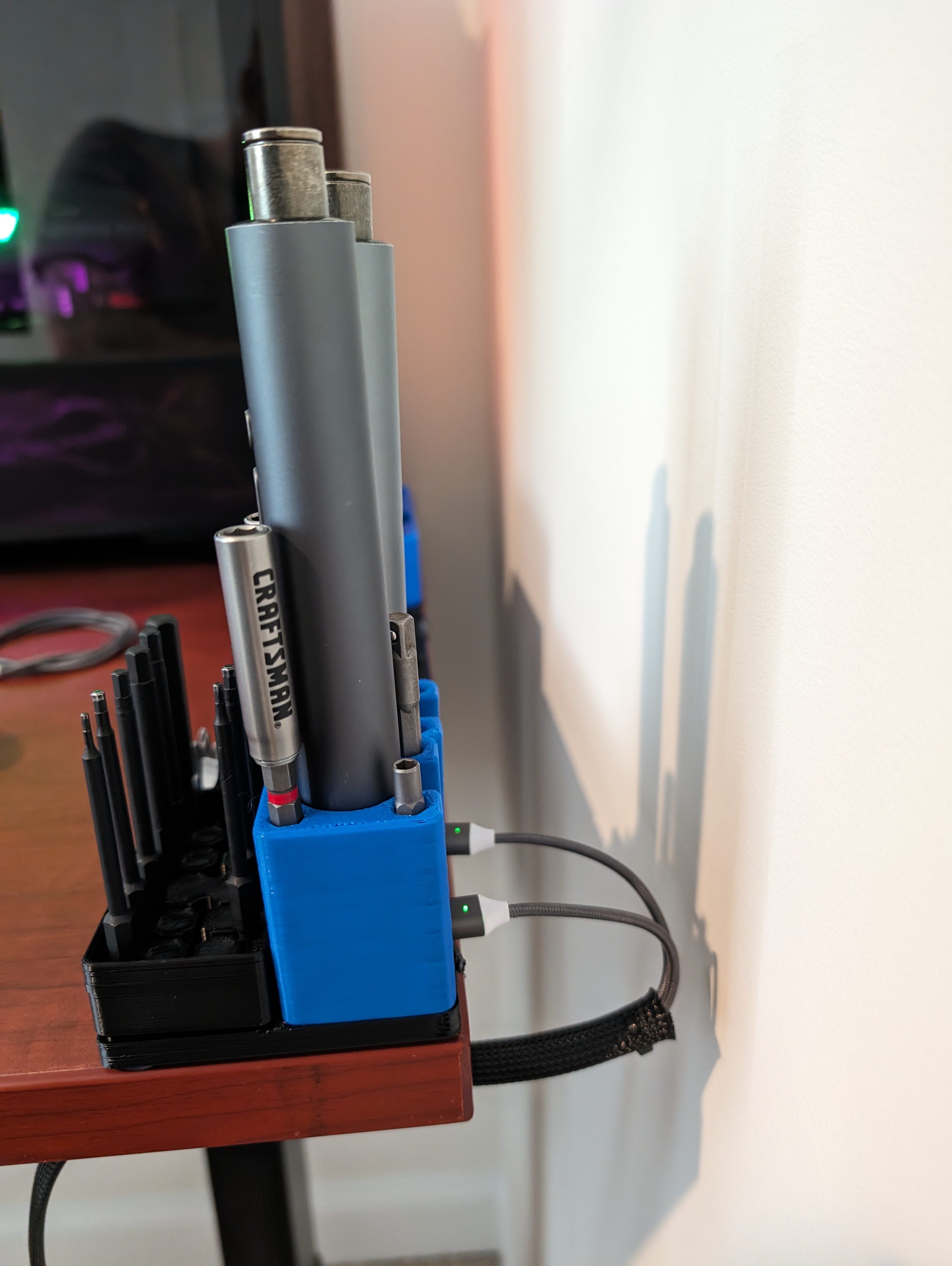 CreationSpace CS1901A Gridfinity Vertical Holder by LadPack91 ...