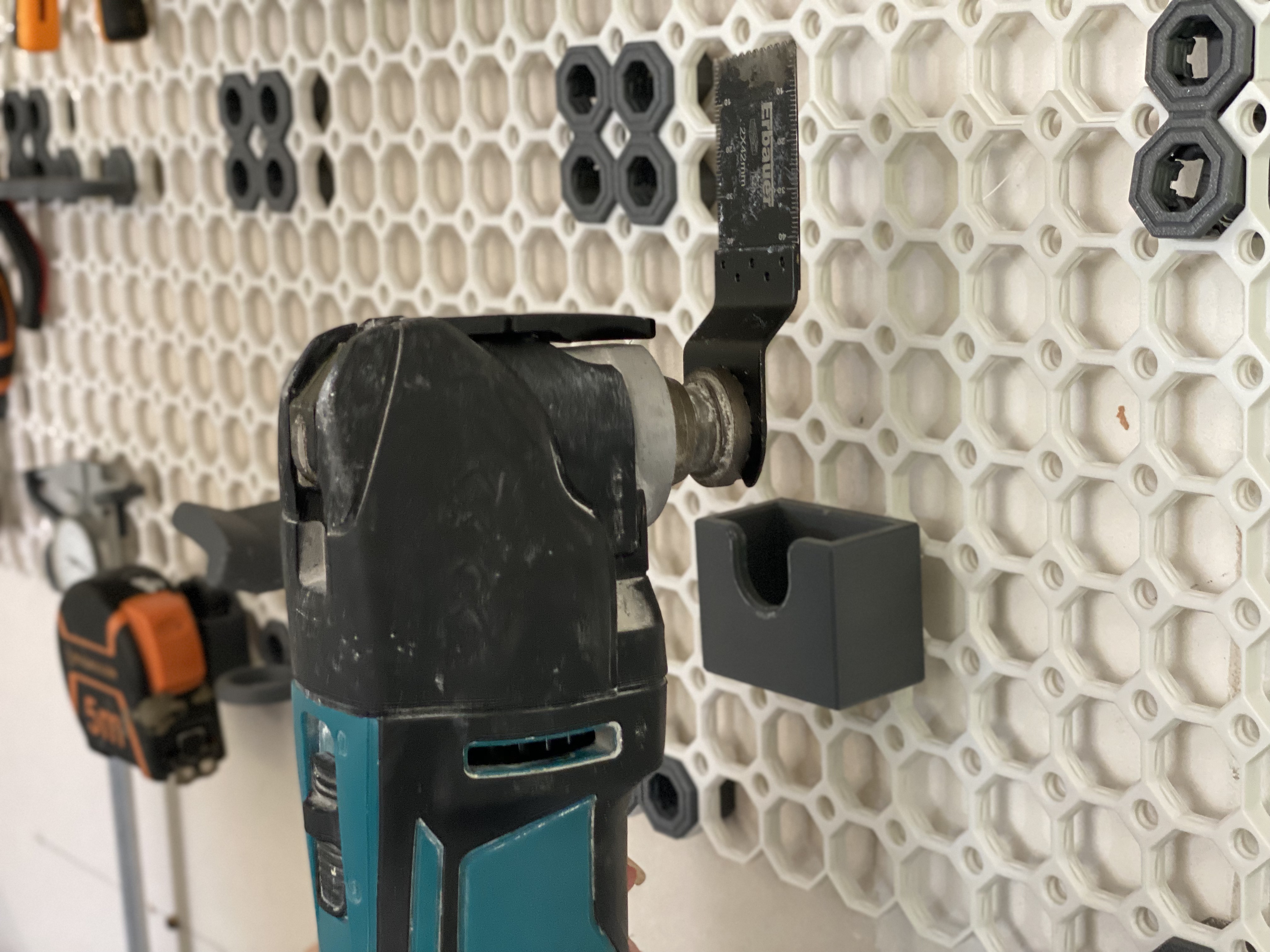 Multiboard Makita Oscillating Multi-Tool Mount by tlisek | Download ... Multiboard Makita Oscillating Multi-Tool Mount by tlisek | Download ...