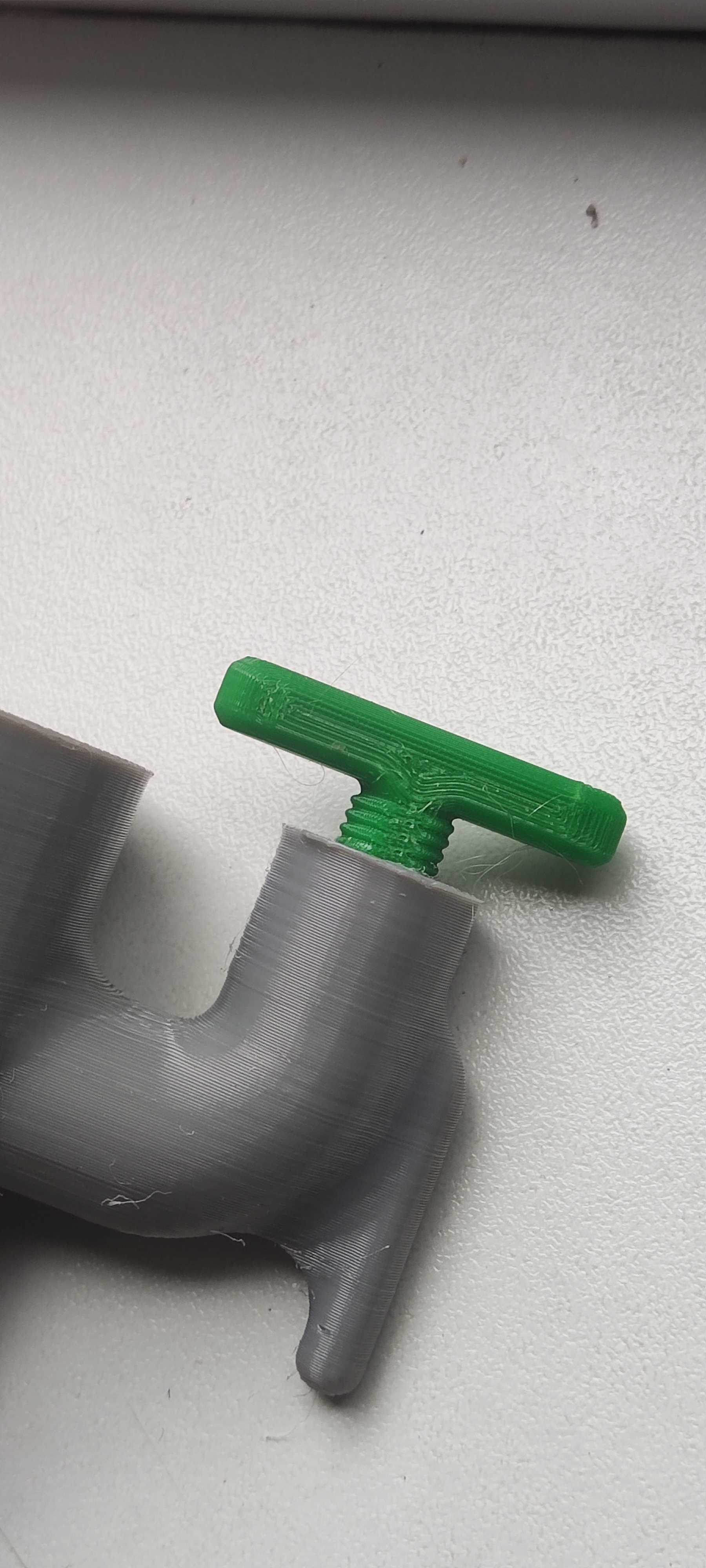 Automatic PET bottle watering \ drip irrigation system ''sturdy and easy to print'' by XYZ ...