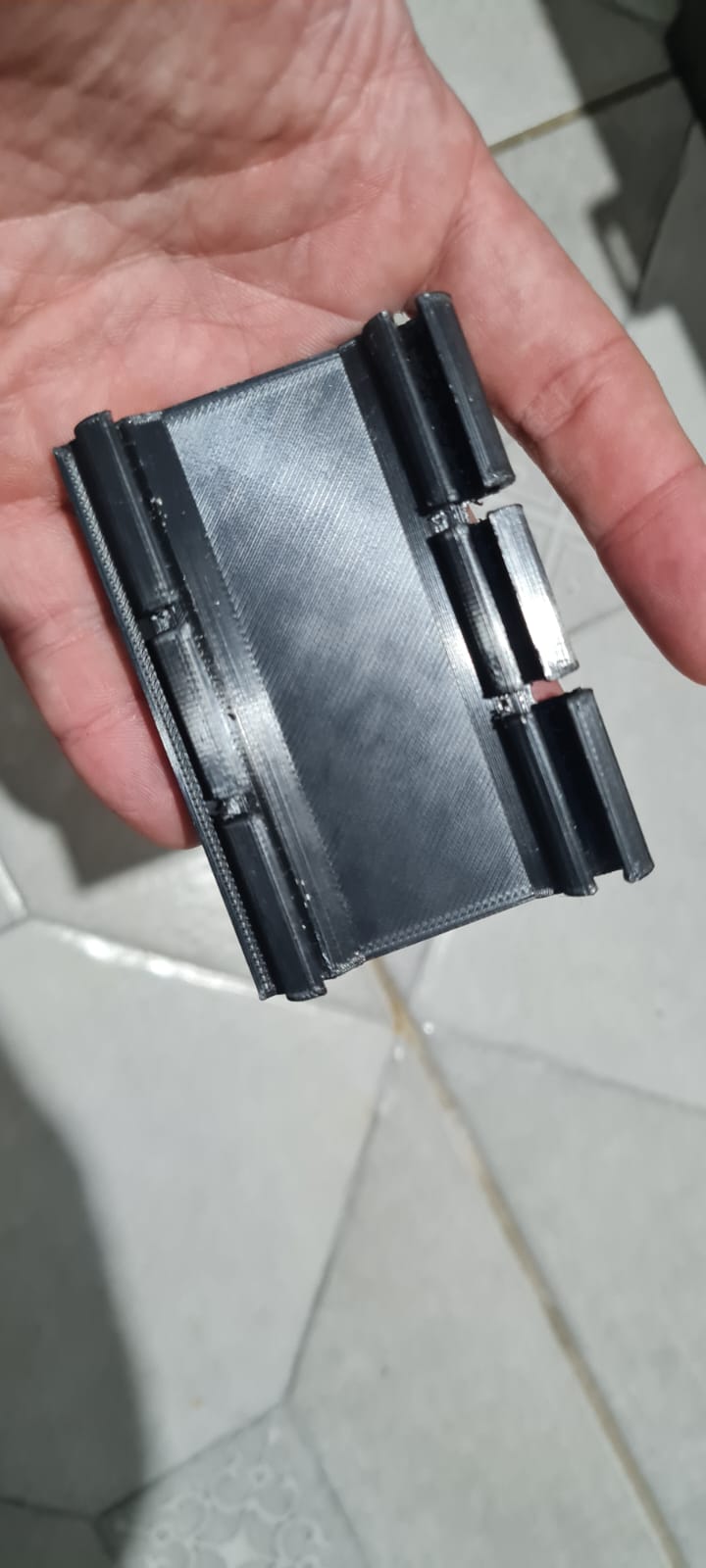 Plastic tool case clasp by Rodolfo Brasil | Download free STL model ...