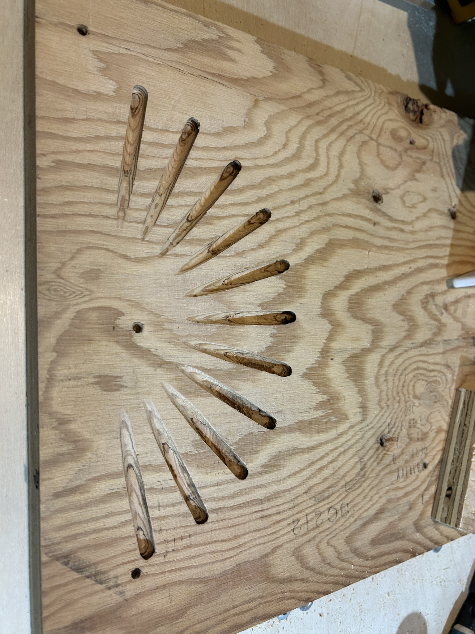 Router Fan Carving Jig by middleagedspread | Download free STL model ...