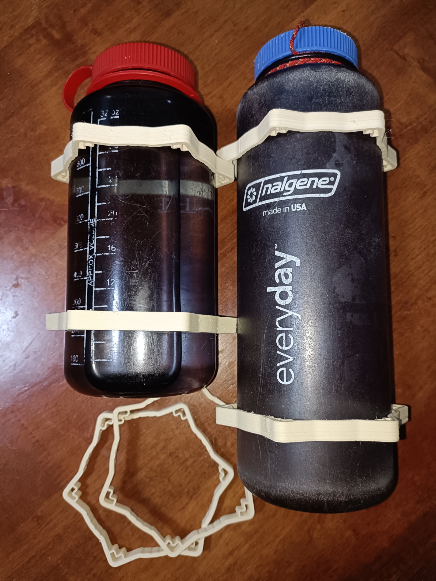 Water bottle anti roll V2 by Zer0s | Download free STL model ...