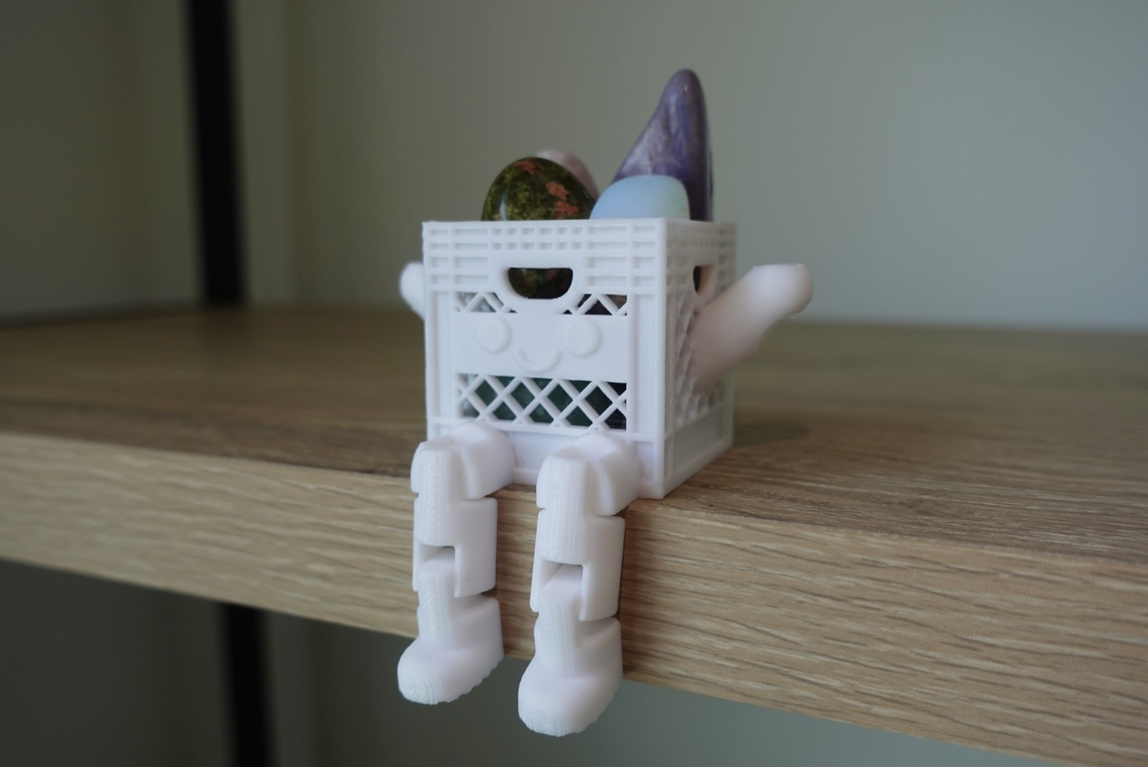 Articulated Mini Crate Buddy by MysticMesh3D | Printables Store